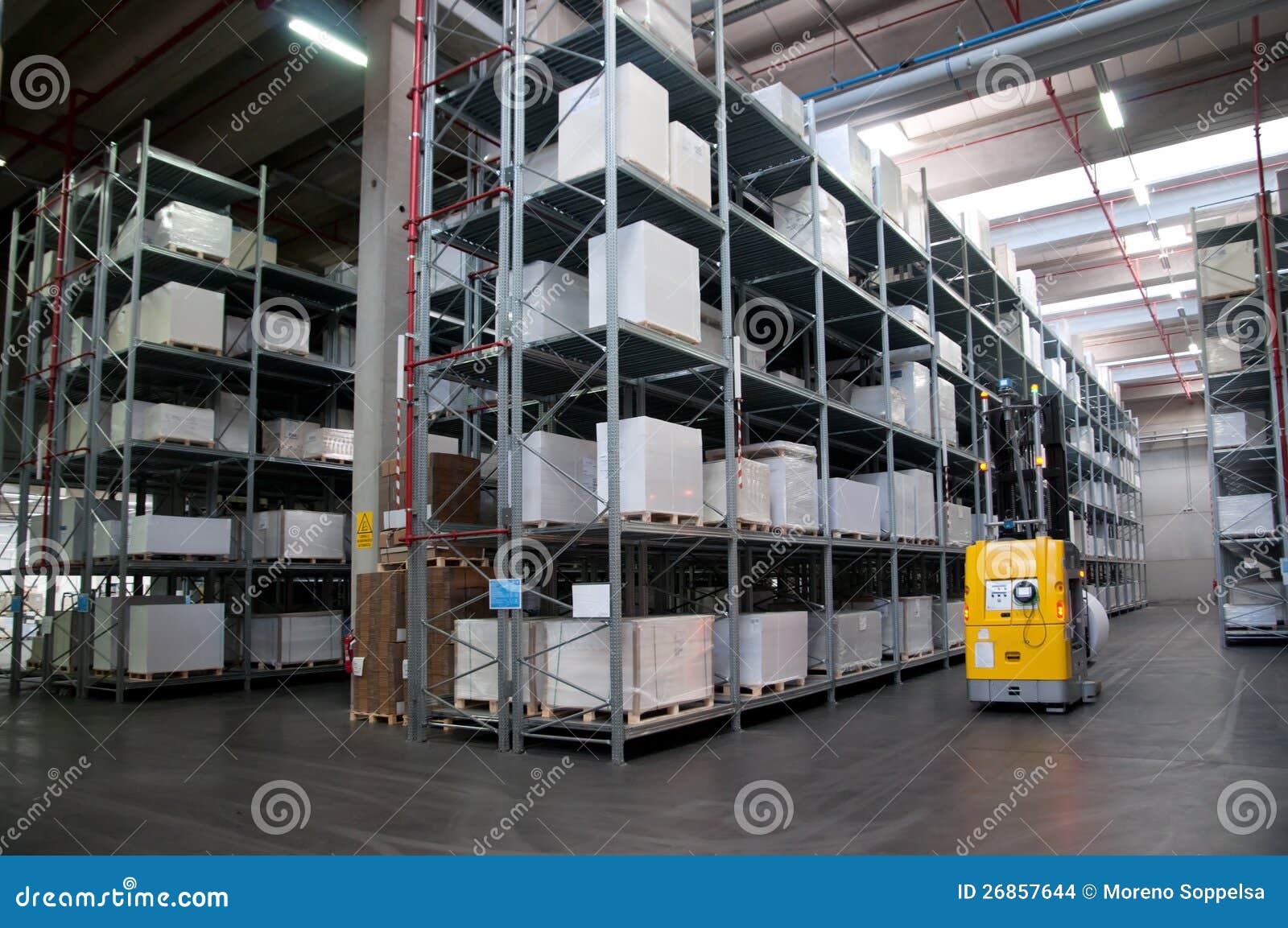 Automatisiertes Lager (Papier) Stockfoto - Bild von mechaniker, drucker ...