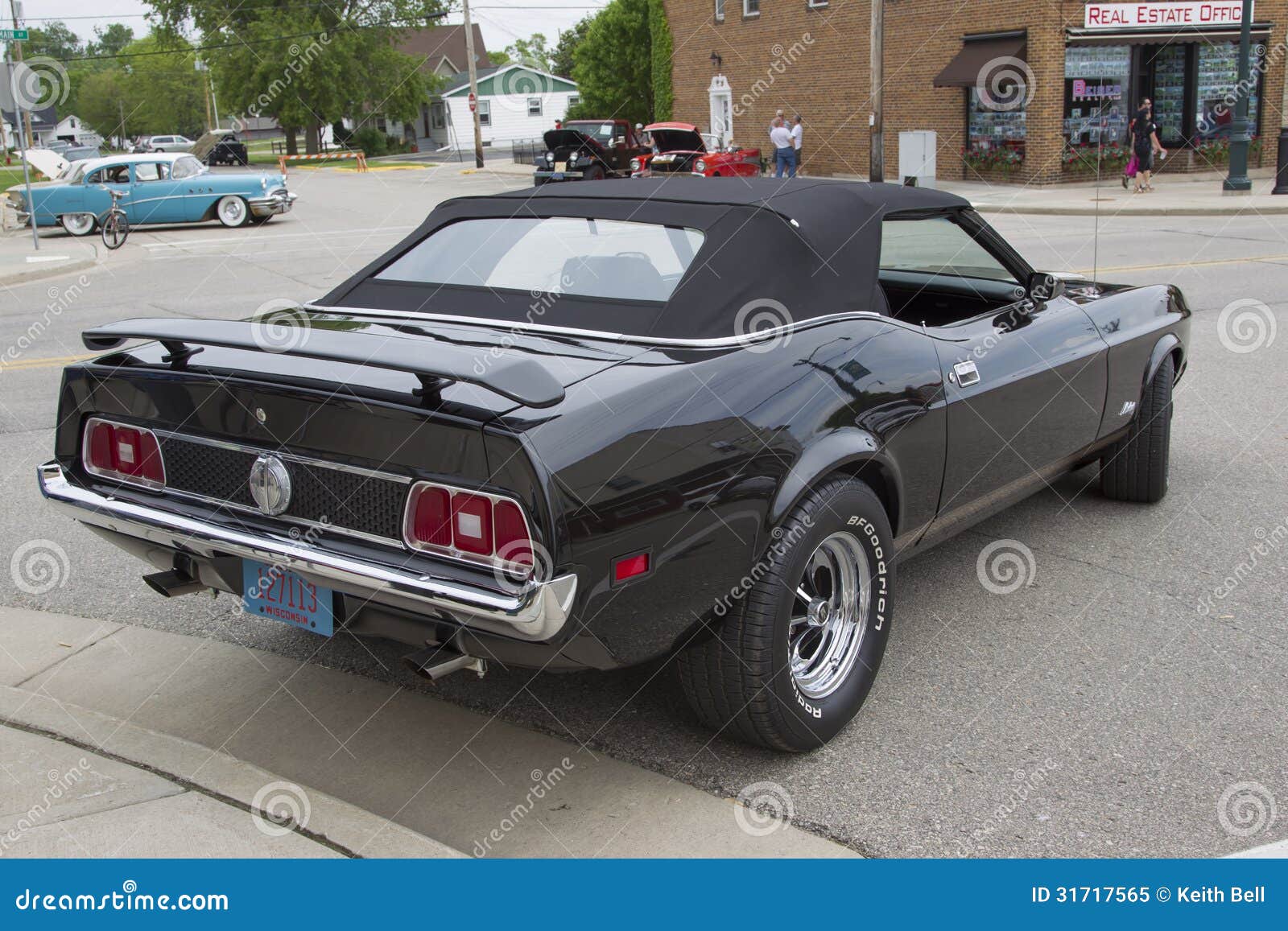 Automobile Convertibile Nera 1973 Di Ford Mustang Immagine Editoriale ...