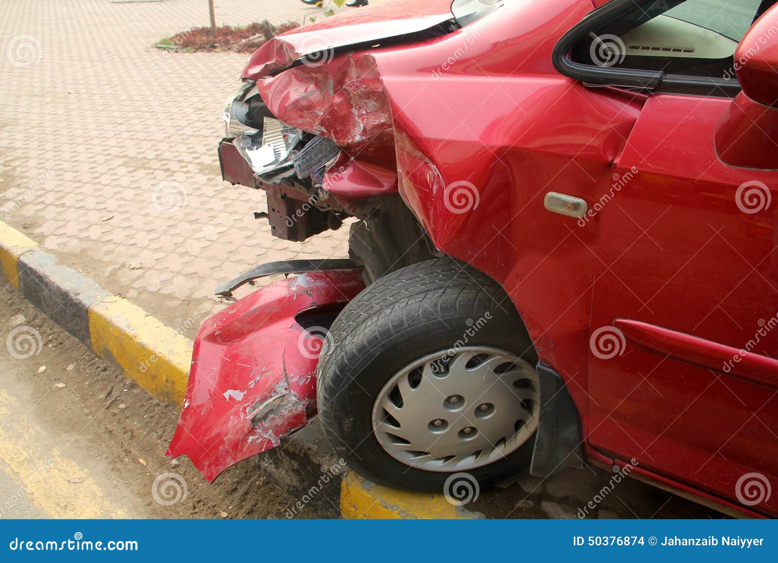 Automobile Crash editorial stock image. Image of failure - 50376874