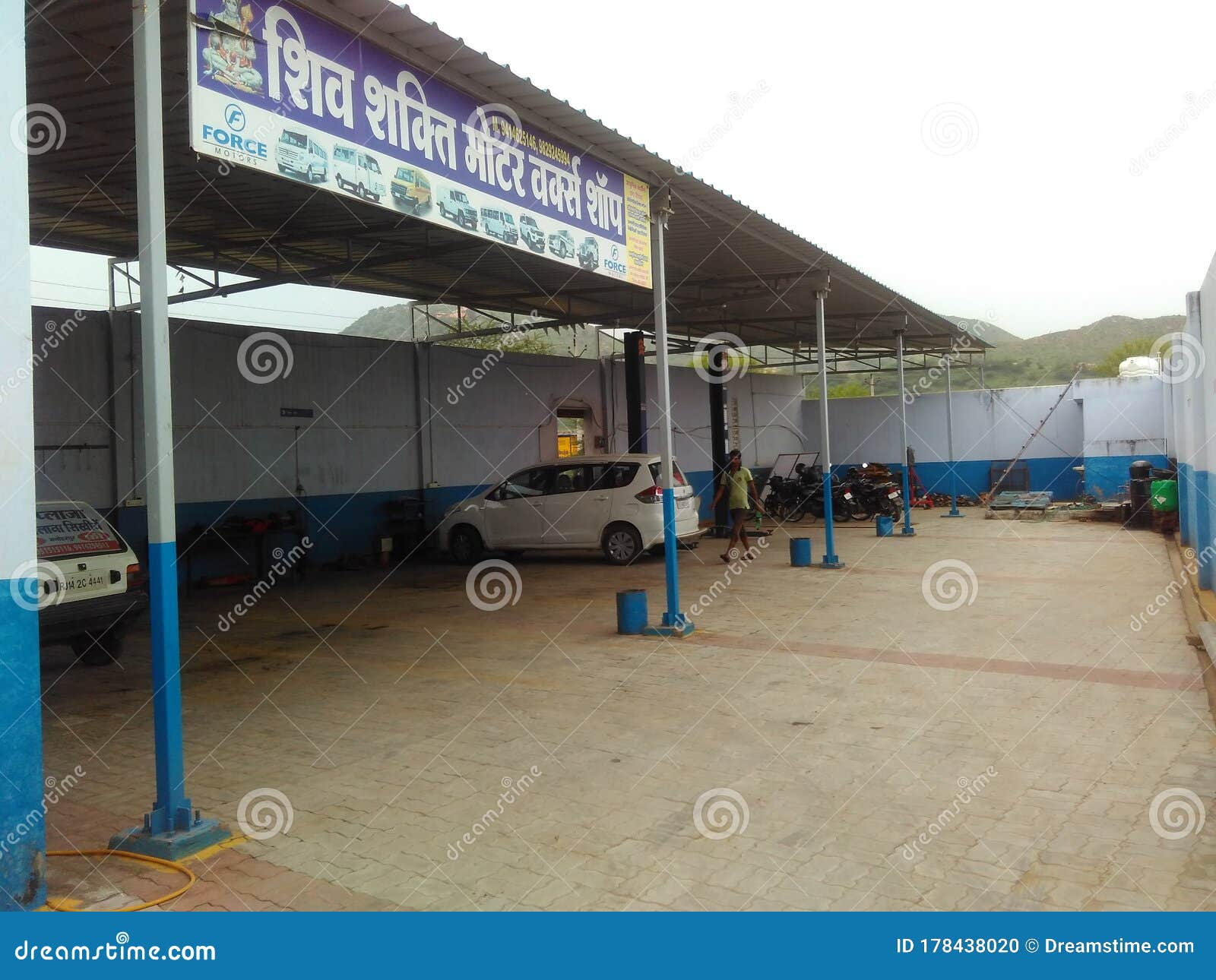 Automobile Modern Workshop at Rajasthan Editorial Image - Image of ...