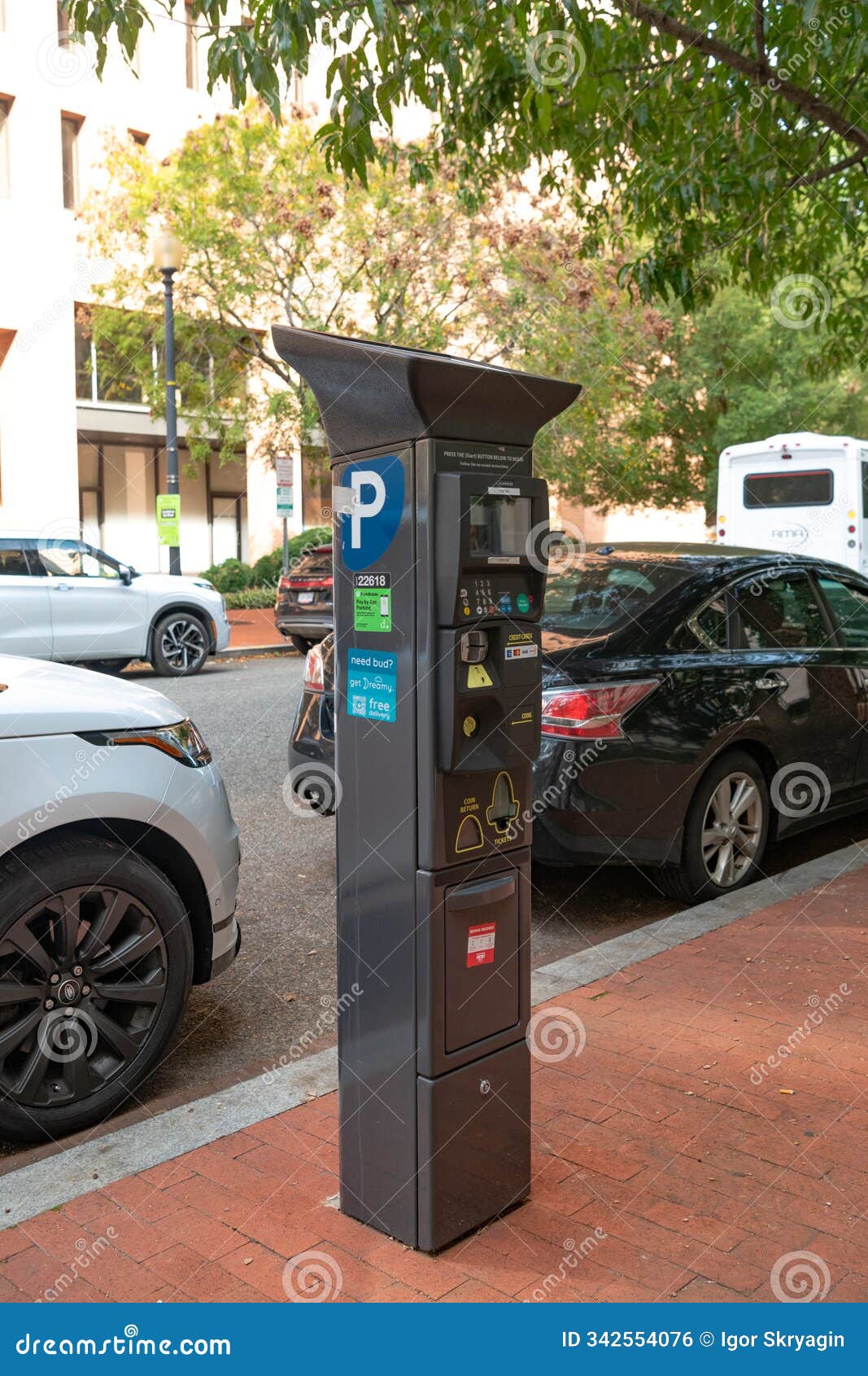 Autonomous Solar-powered Parking Payment Machine in the City Center ...