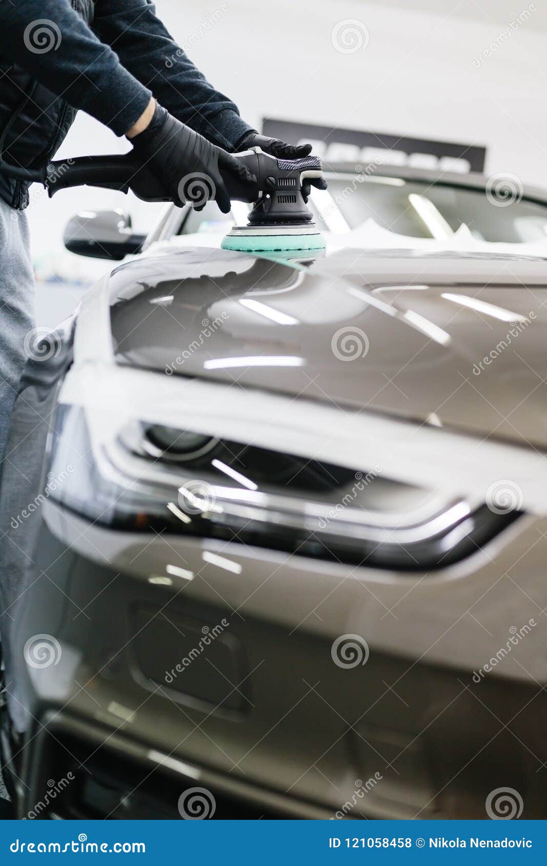 Autoreinigung Und -c$polieren Stockfoto - Bild von kratzer, reparatur ...