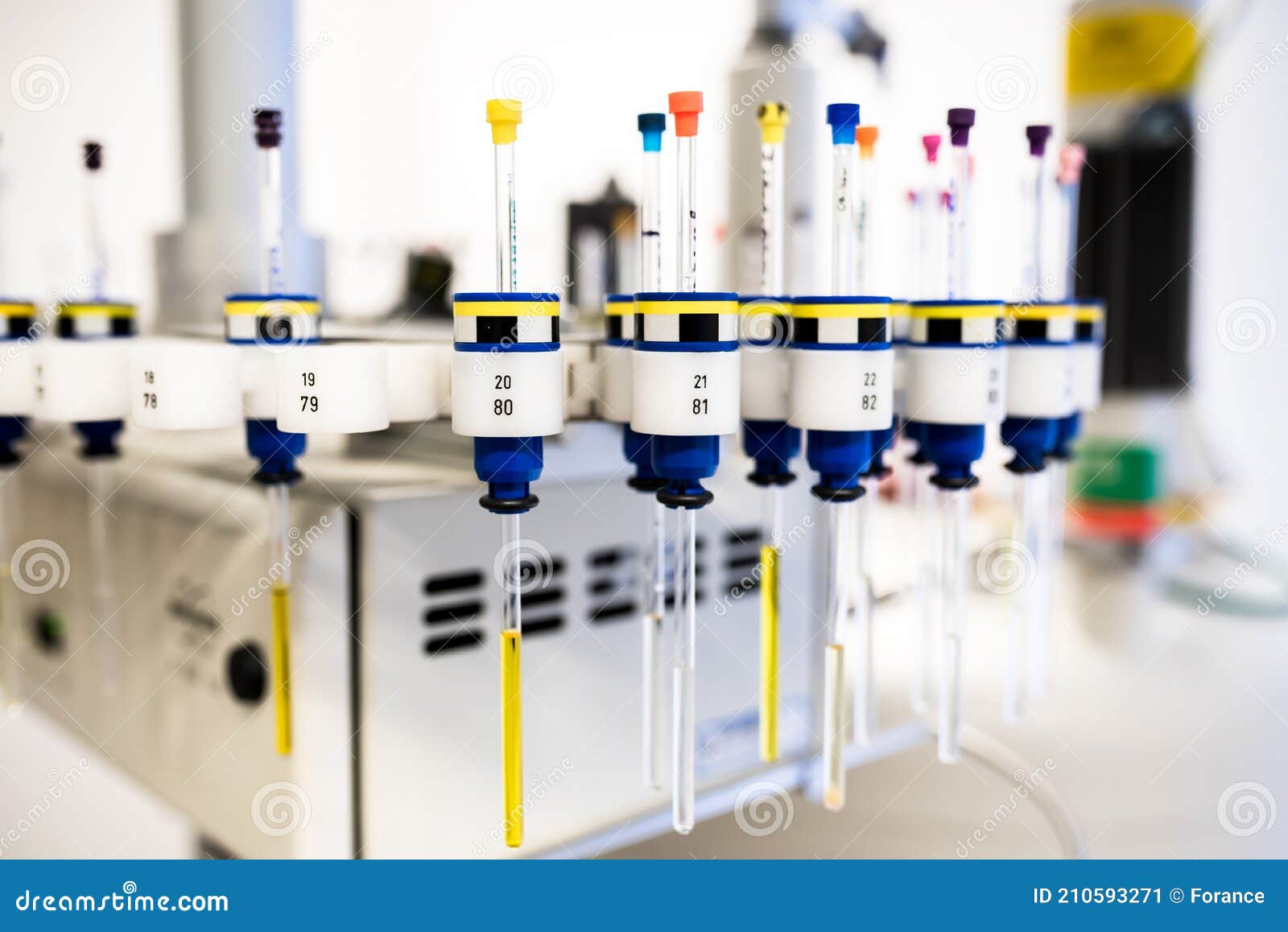 Autosampler Of NMR Spectrometer Loaded With Samples For Analysis Stock ...