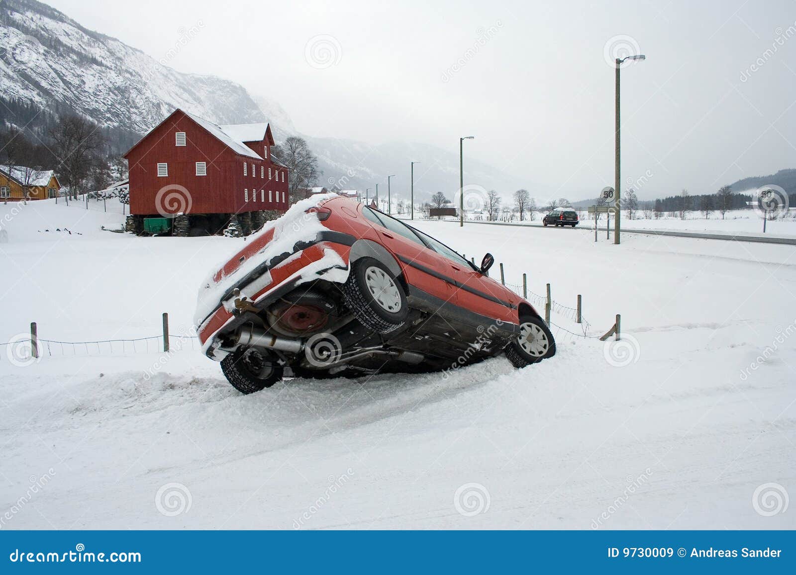 Autounfall stockbild. Bild von winter, kalt, stall, schnee - 9730009