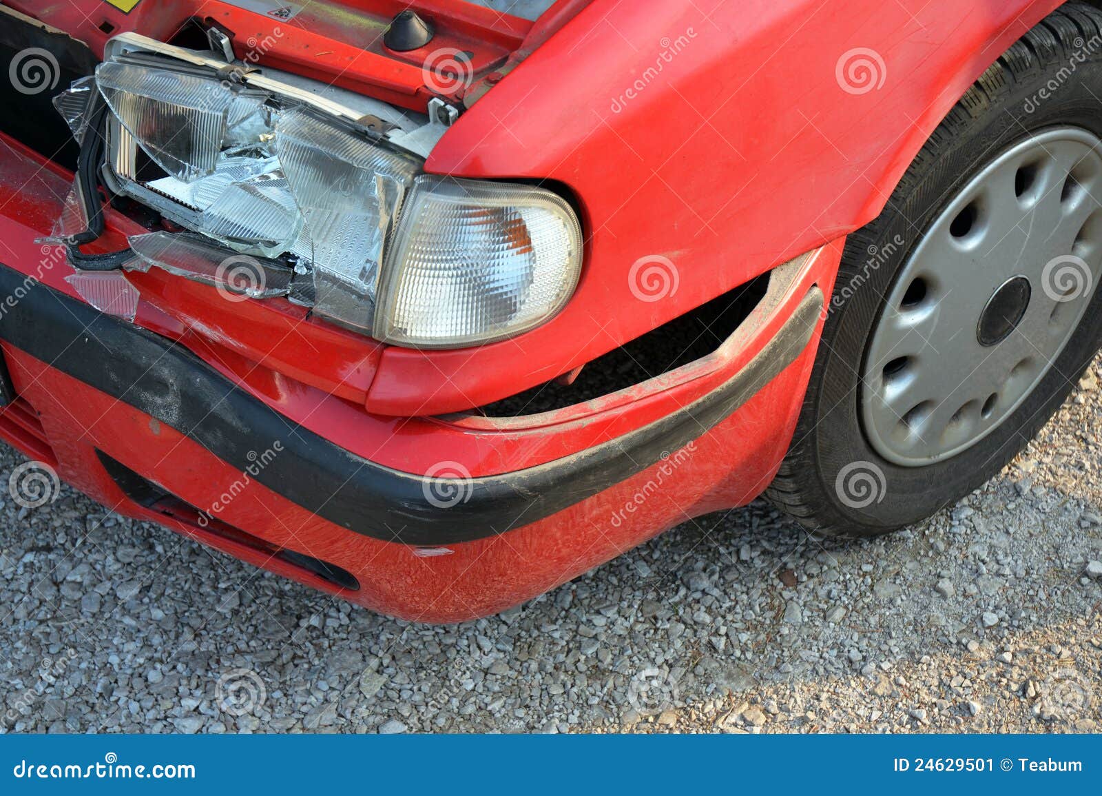 Autounfall - Gebrochene Vordere Leuchte Stockbild - Bild von ...