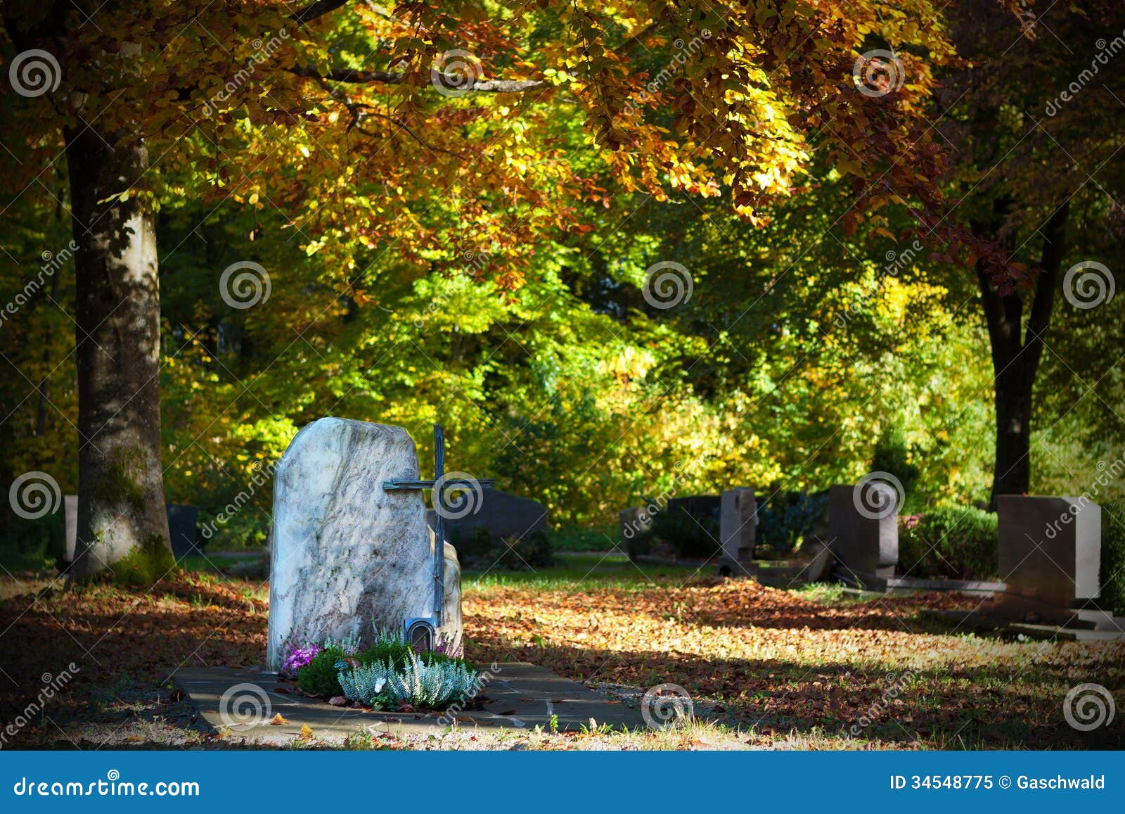 Autumn cemetery stock image. Image of graveyard, grave - 34548775