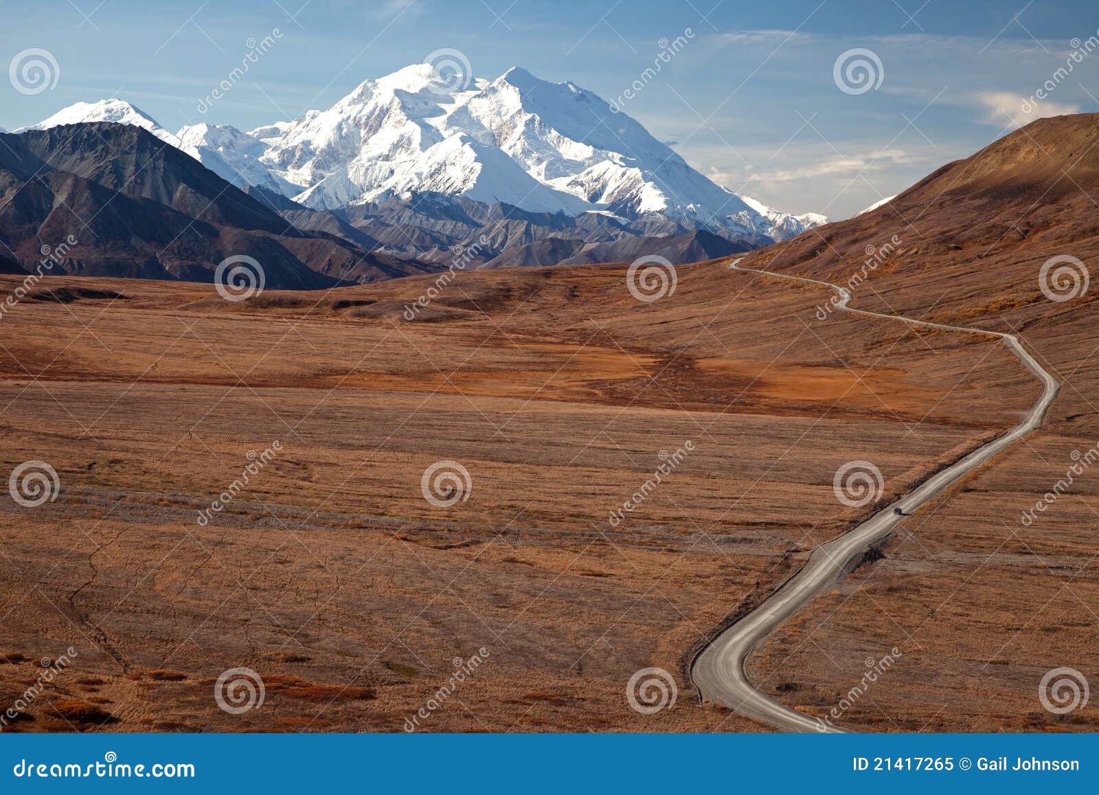 Autumn in Denali & Road To Mount McKinley Stock Image - Image of states ...