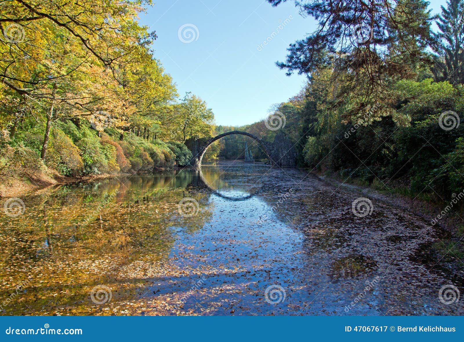 Autumn in the Kromlauer Park Stock Image - Image of nature, lake: 47067617