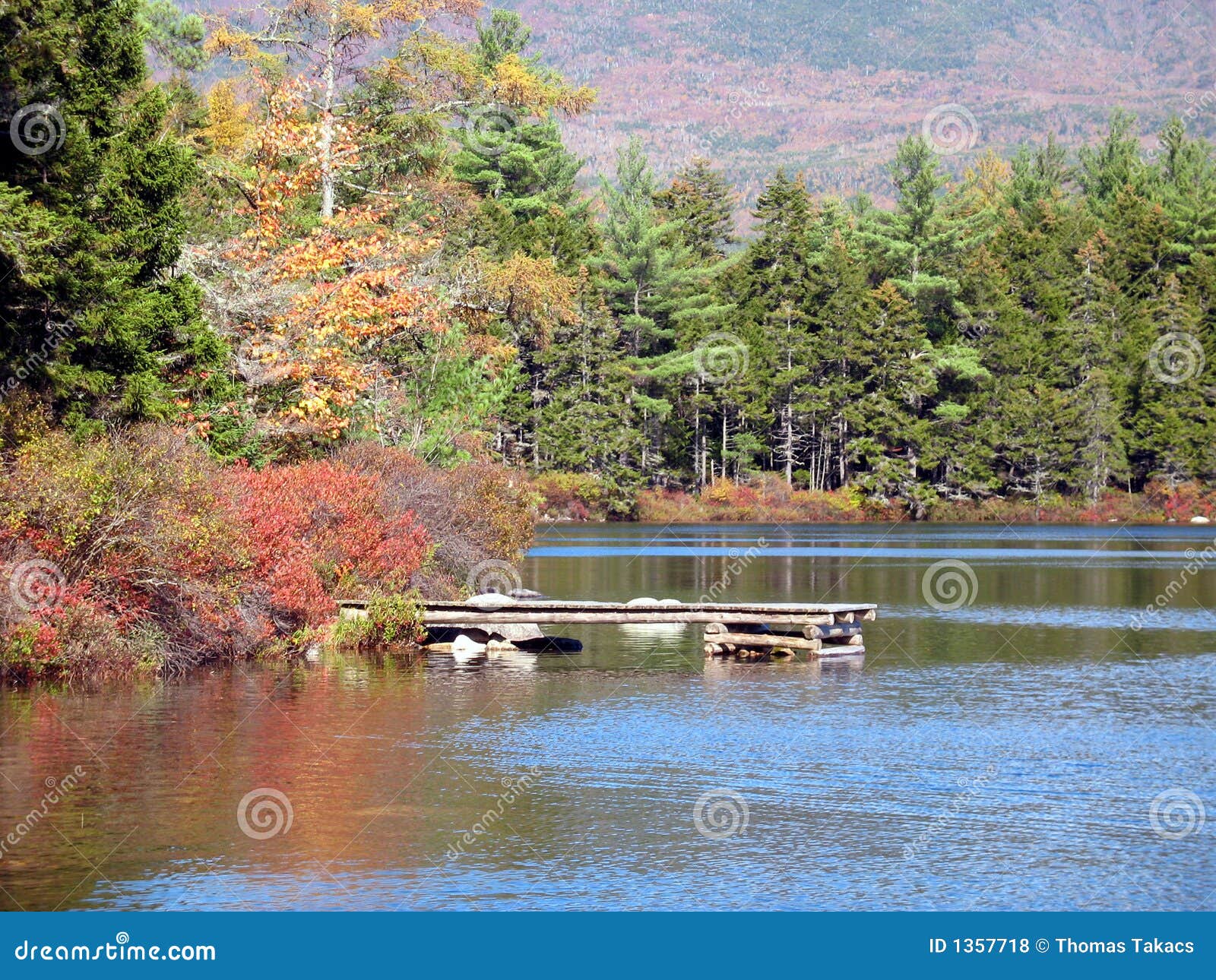 Autumn Lake - Baxter SP stock photo. Image of appalachian - 1357718