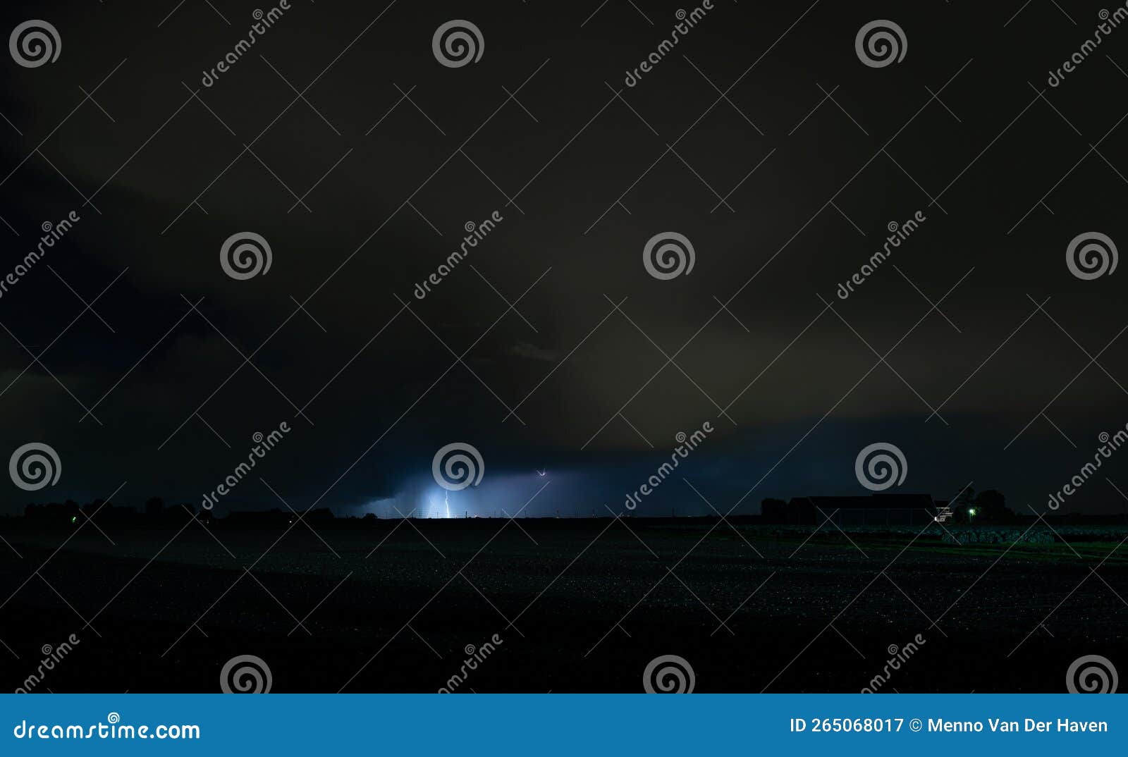 Thunderstorm with Distant Lightning Stock Image - Image of fear, clouds ...