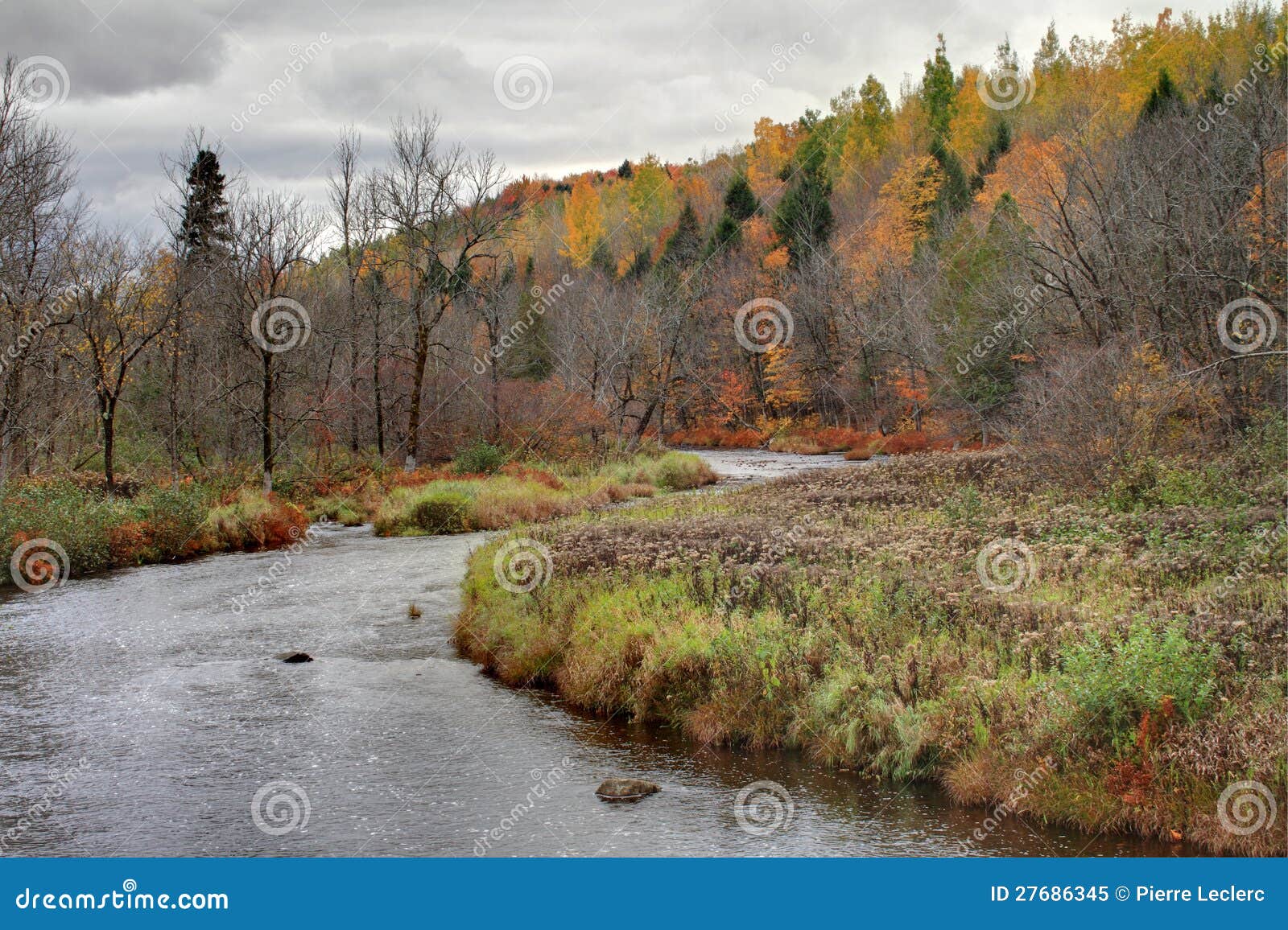 Autumn River Bend stock image. Image of east, travel - 27686345