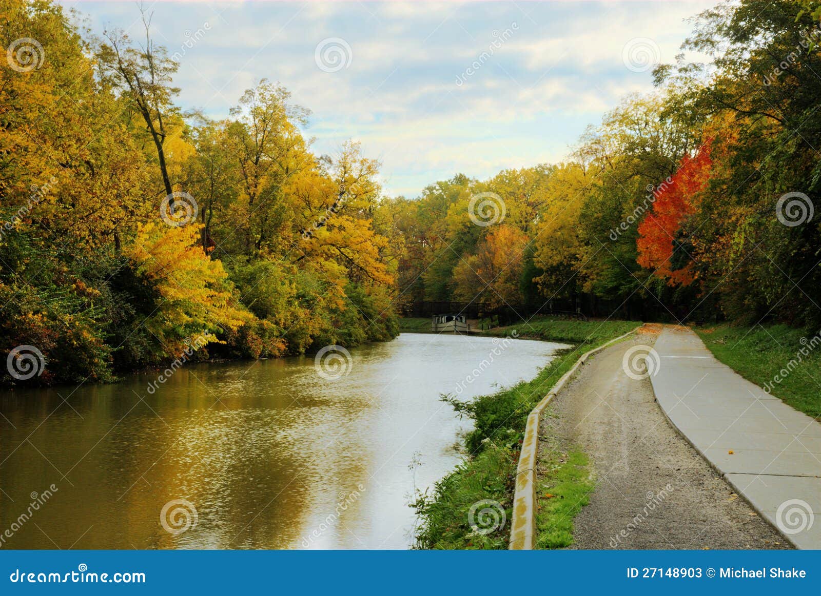 Autumn River Scene stock image. Image of season, river - 27148903