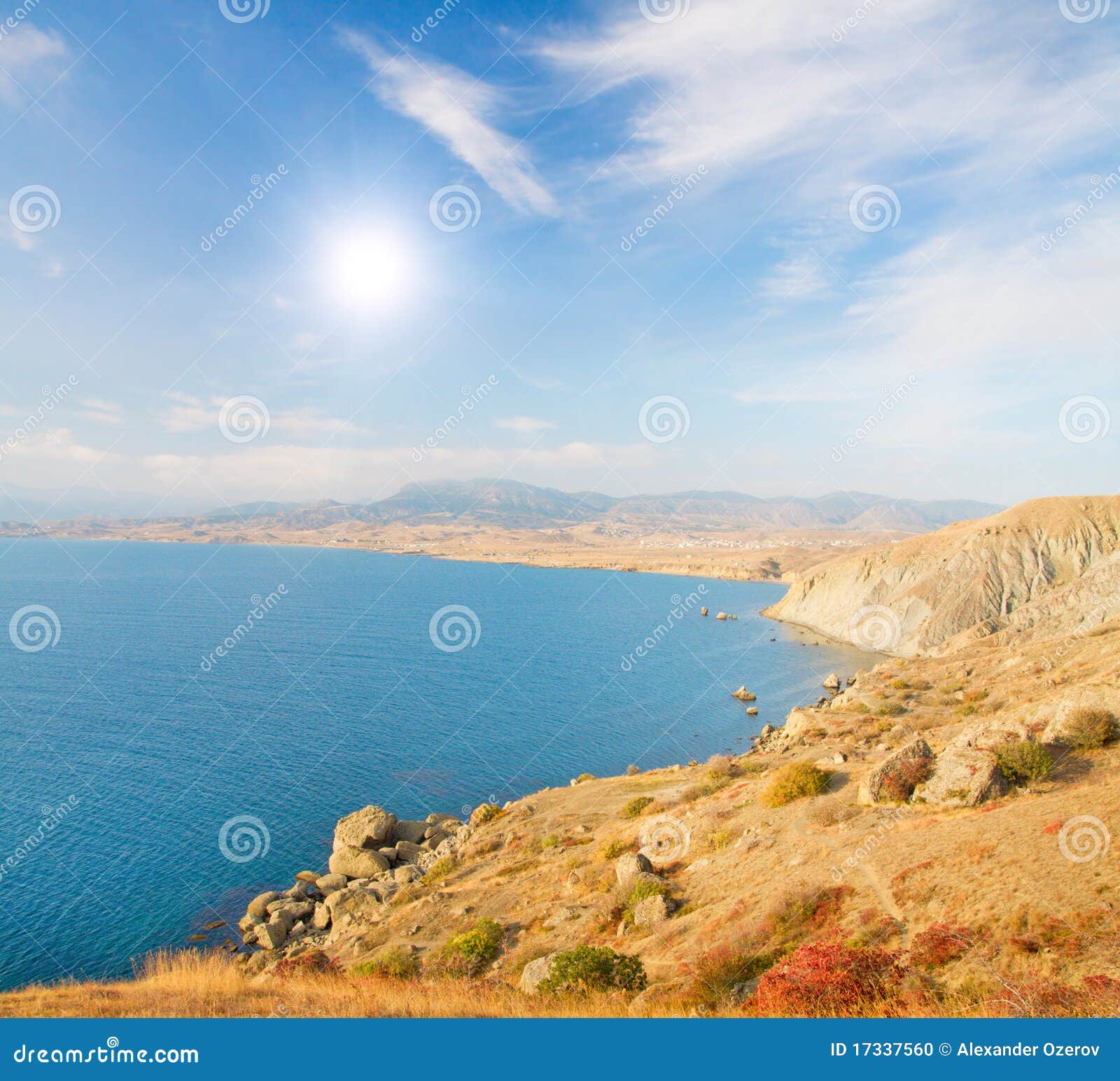 Autumn sea coast stock photo. Image of wave, coast, gras - 17337560