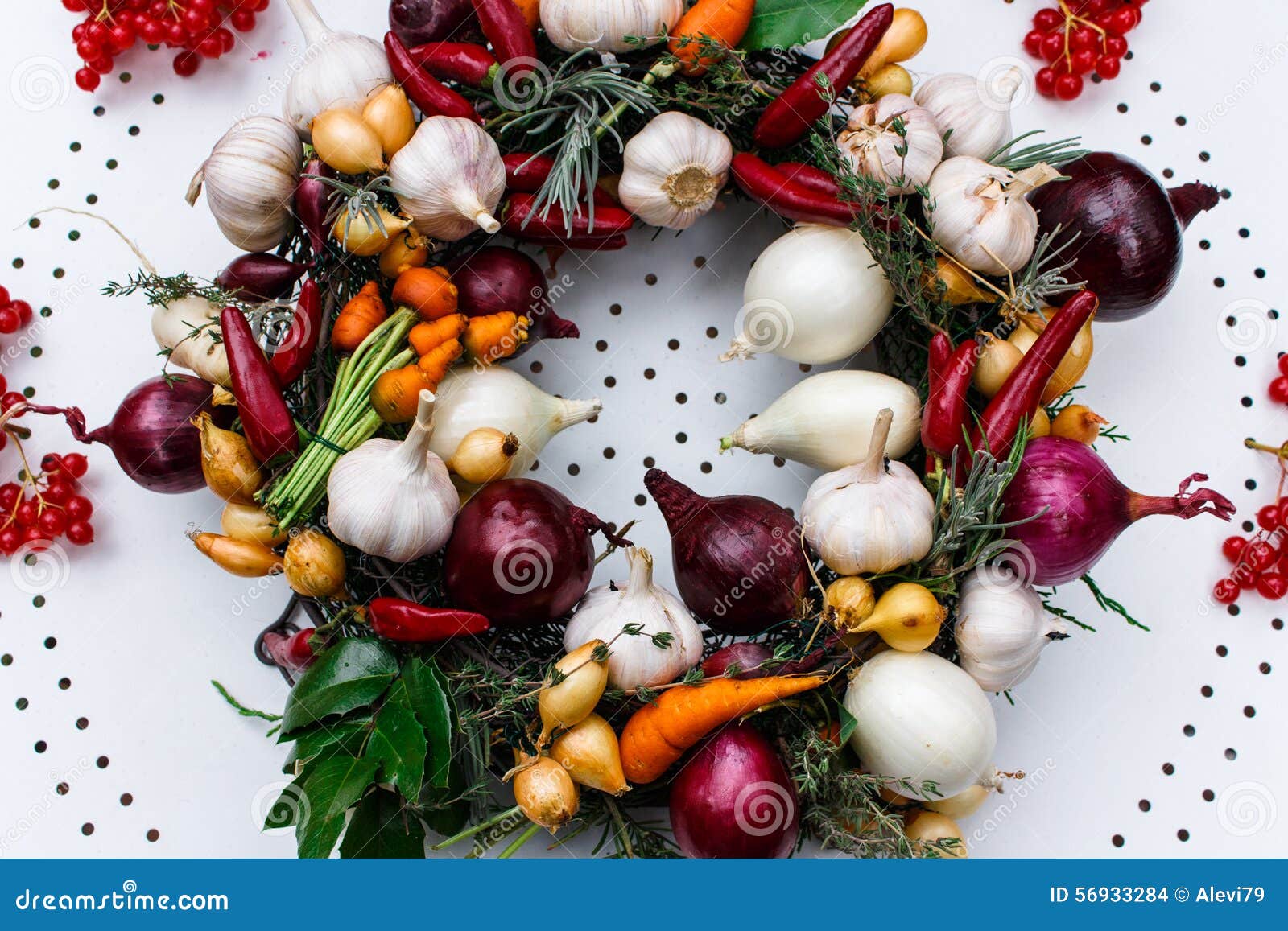 Autumnal Wreath of Fresh Vegetables. Stock Photo - Image of harvest ...