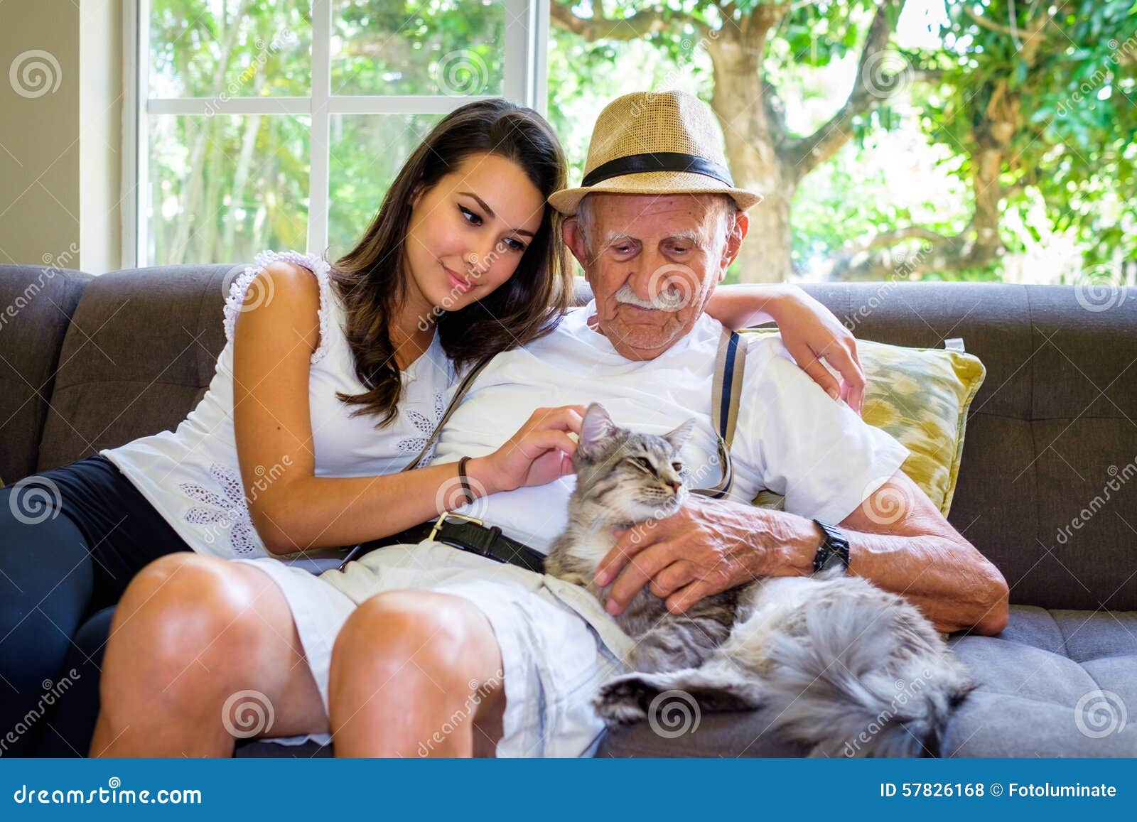 Avô e neta foto de stock. Imagem de proximidade, netos - 57826168