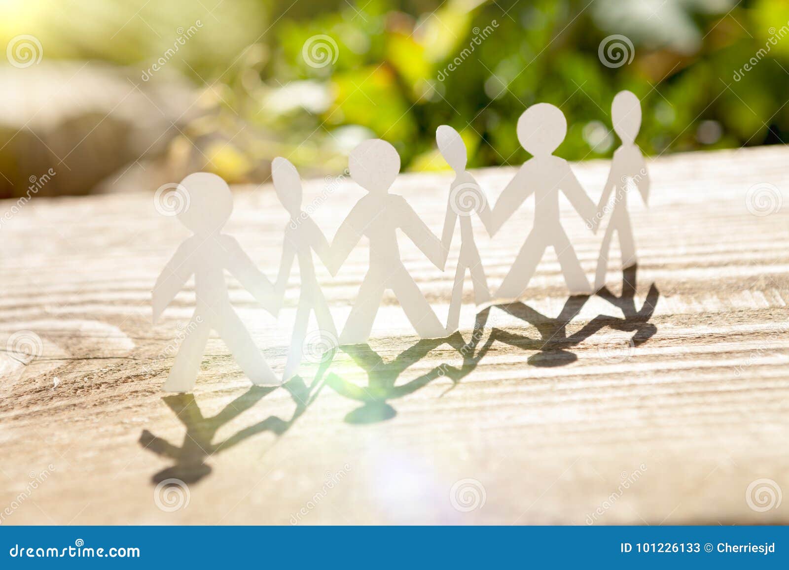 Avancer ensemble image stock. Image du produits, interaction - 101226133