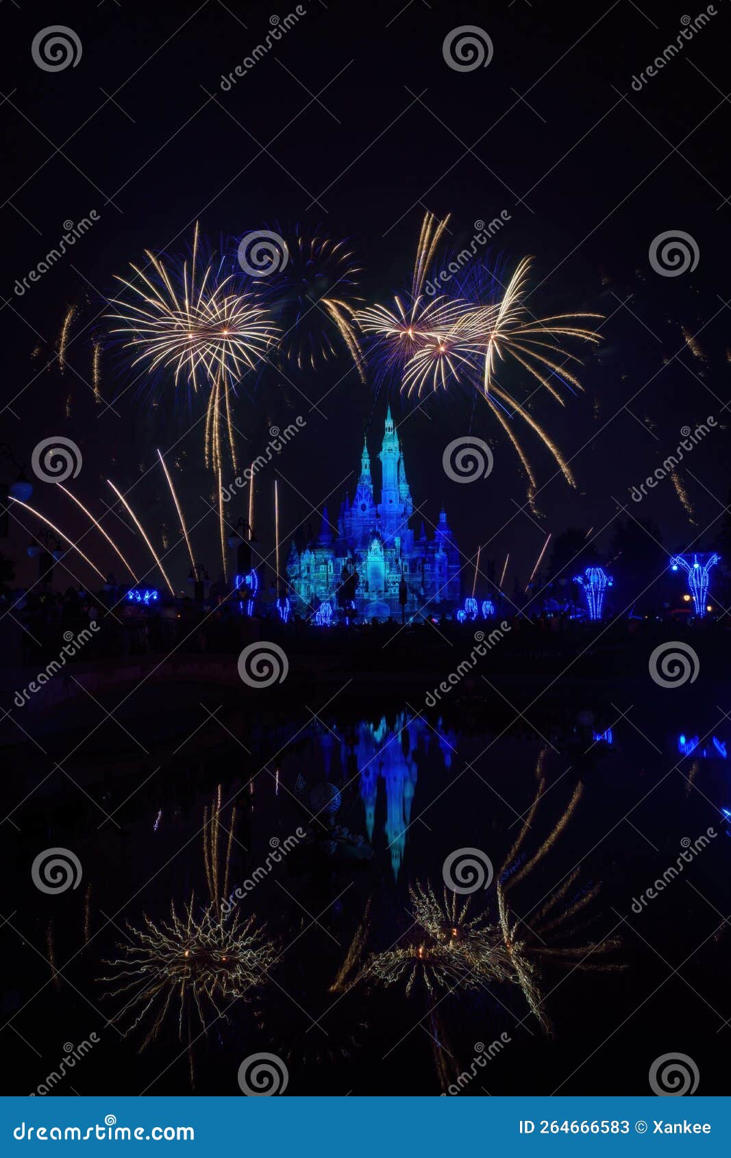 `Avatar 2: the Way of Water` Premiere Special Fireworks Editorial Stock ...