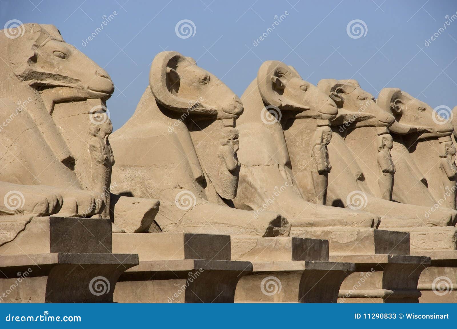 Avenida de esfinges imagen de archivo. Imagen de viaje - 11290833