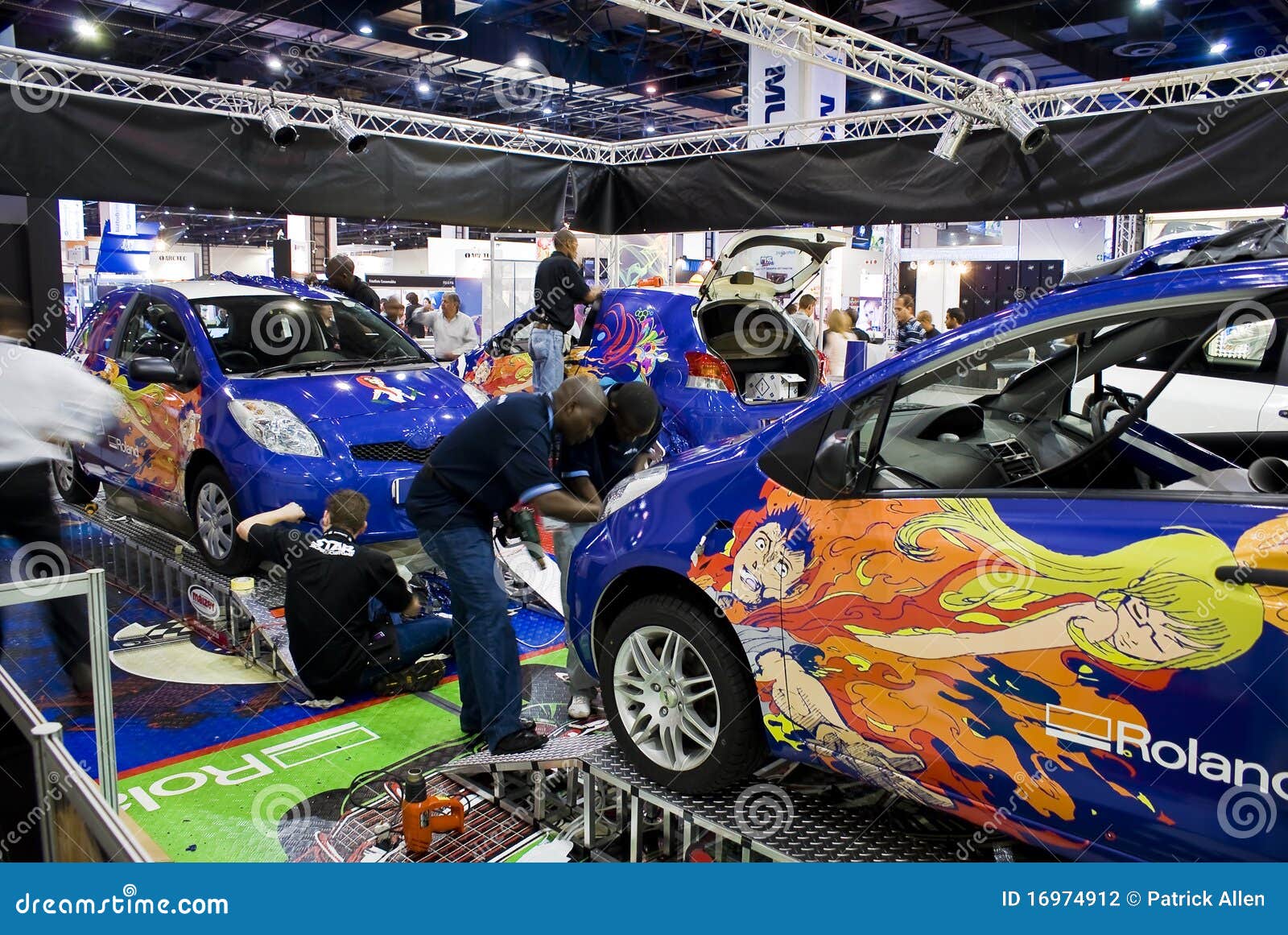 Avery Graphics - Roland Wrap Off - Contest Editorial Photography ...