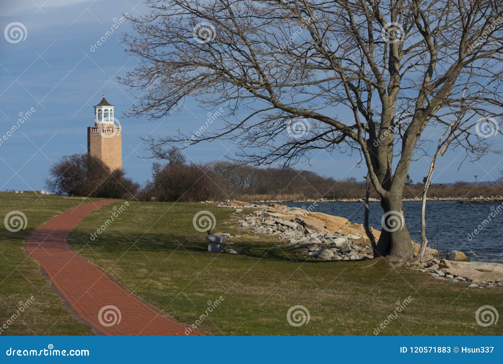 Avery Point Lighthouse stock image. Image of sunny, protecting - 120571883