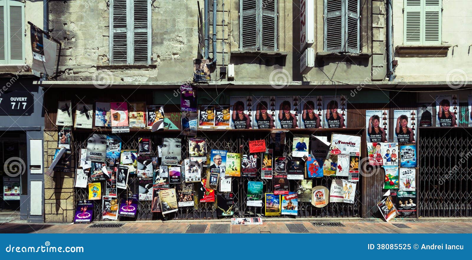 Avignon Theatre Festival Posters Editorial Image - Image of crowded ...