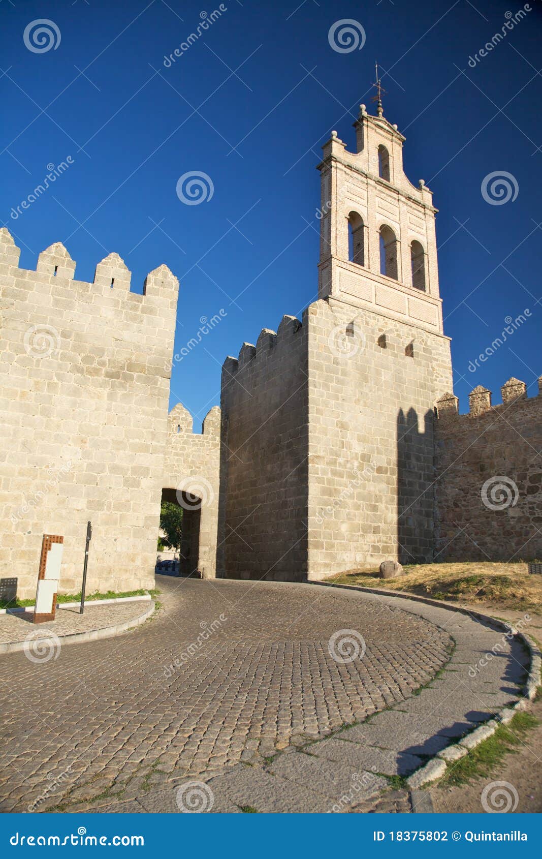 Avila entry curve stock photo. Image of fortress, castle - 18375802