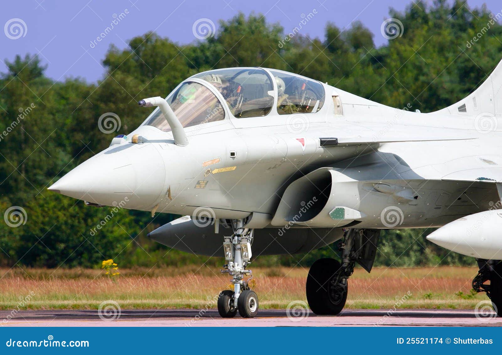 Avion de combat photo stock. Image du avion, libye, carlingue - 25521174