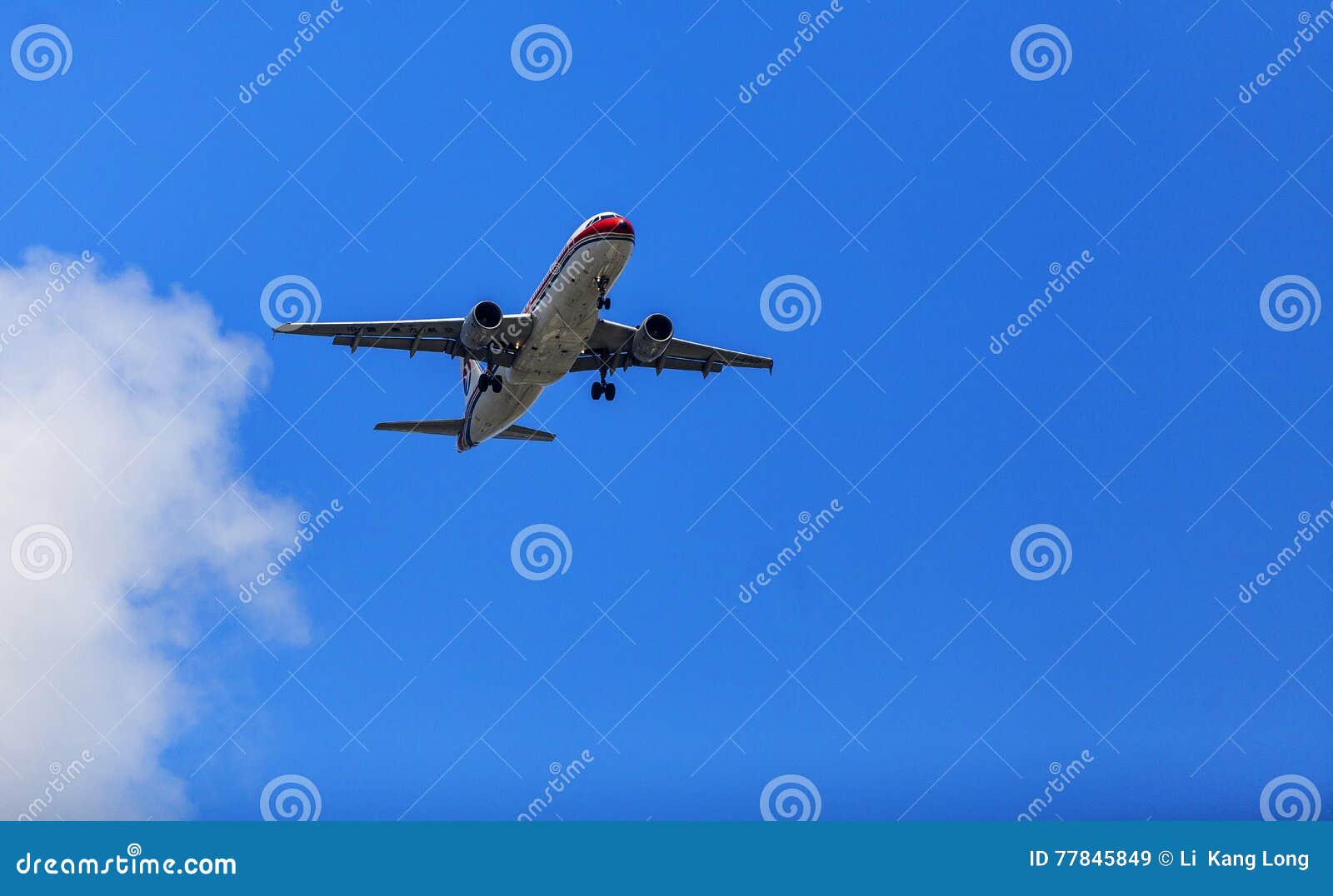 Aviones azules y blancos imagen de archivo editorial. Imagen de mirando ...