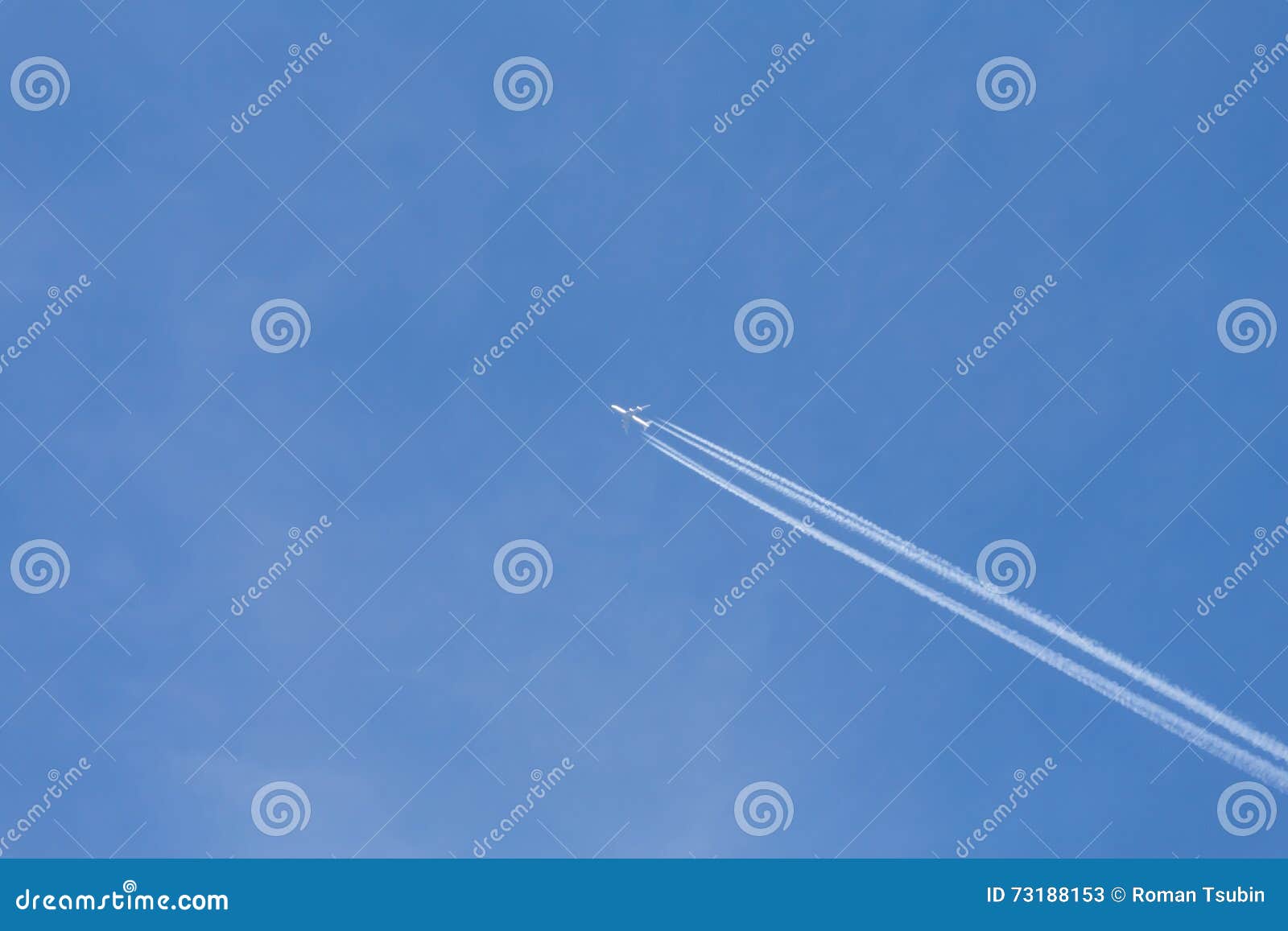 Aviones en el aire imagen de archivo. Imagen de vapor - 73188153
