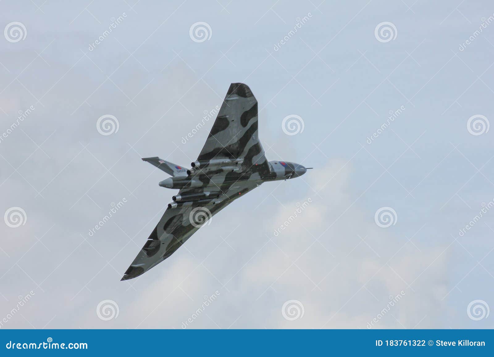 Avro Vulcan XH558 Flying Back in 2012 Editorial Photography - Image of ...