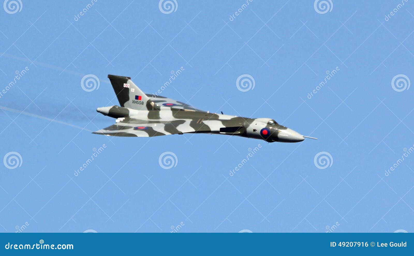 Avro Vulcan editorial photo. Image of airshow, colour - 49207916