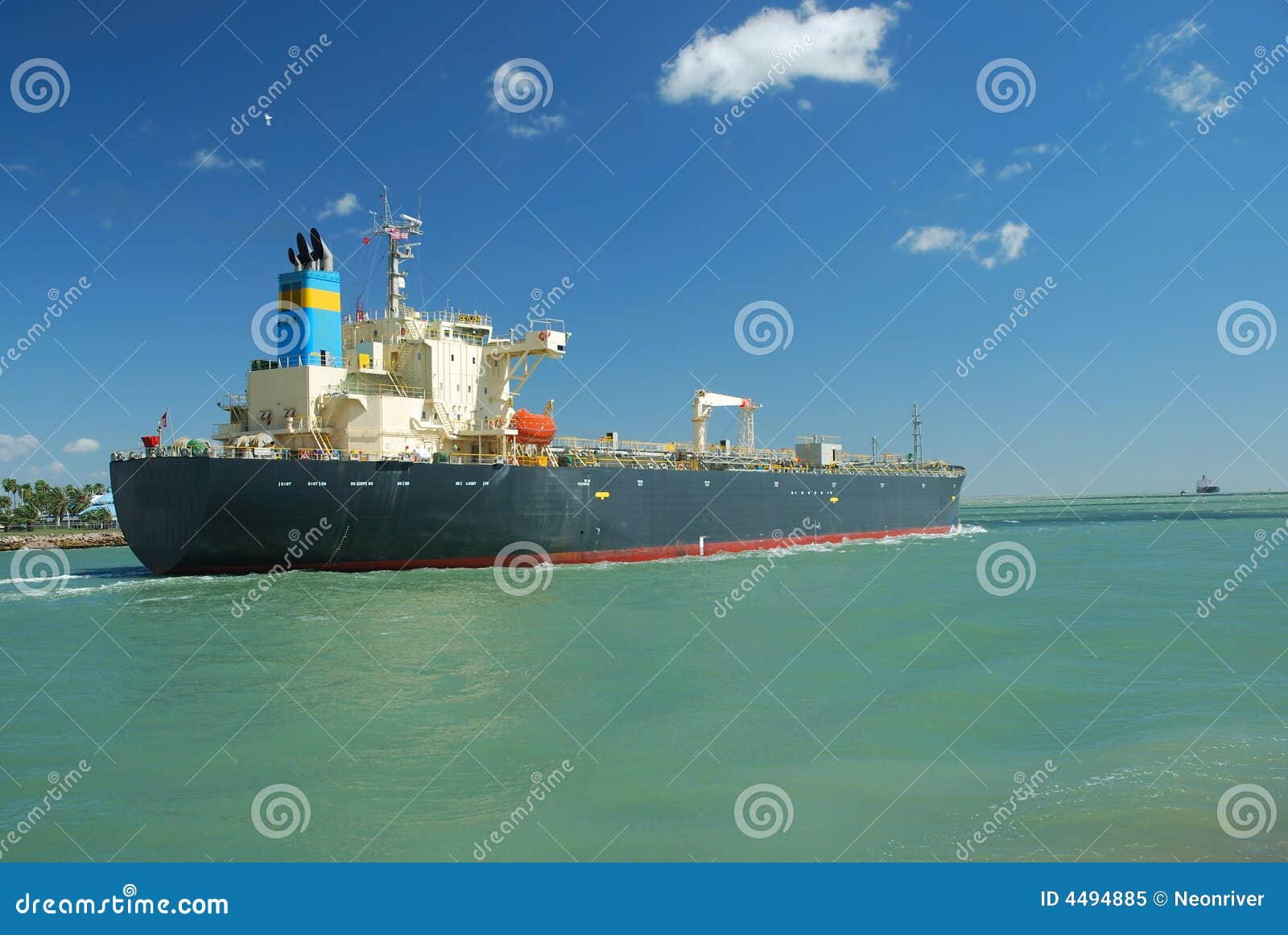 Avvikelse fotografering för bildbyråer. Bild av tankfartyg - 4494885