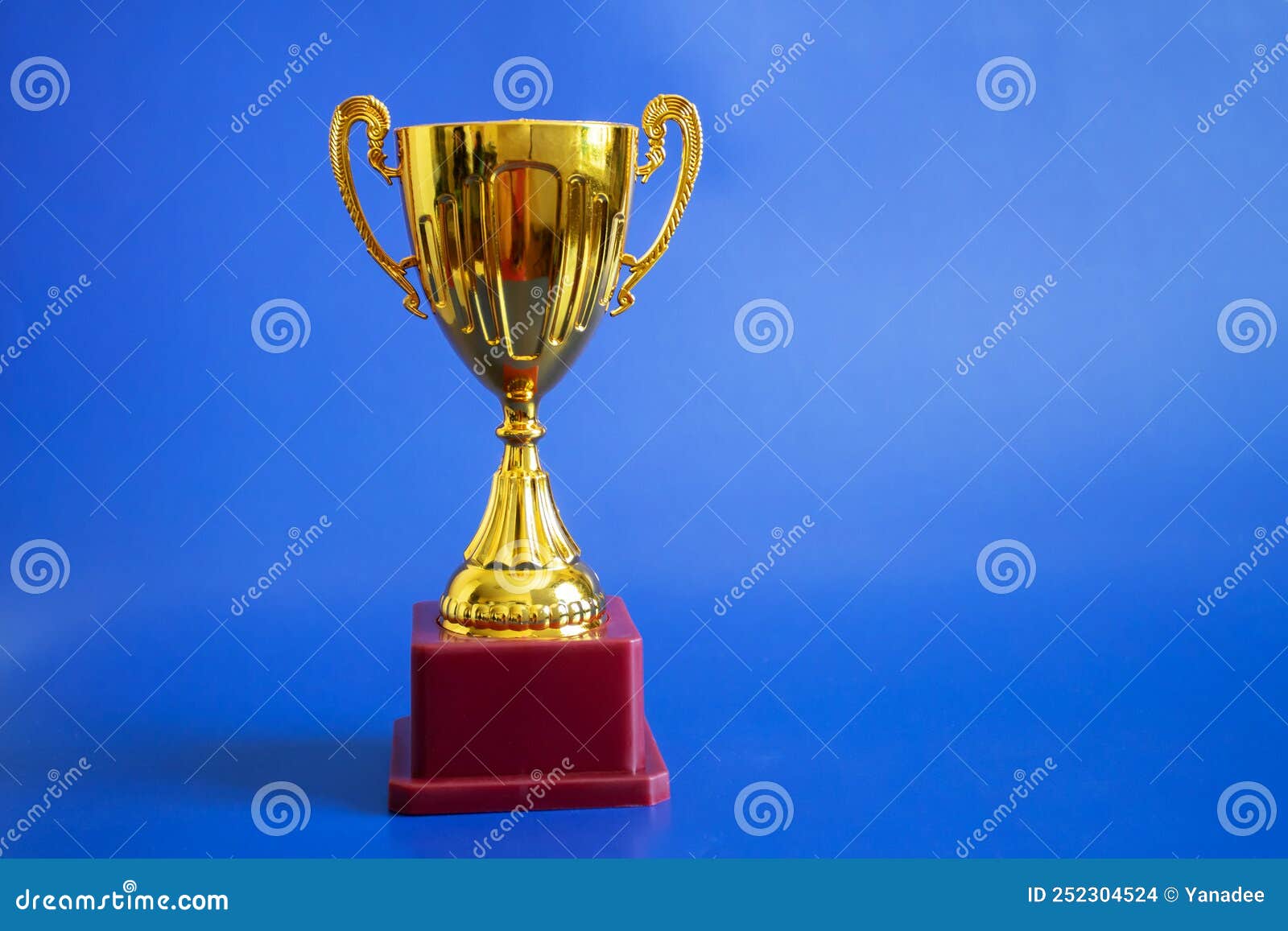 Award Cup, Gold Prize for First Place, Awards Ceremony Stock Photo ...