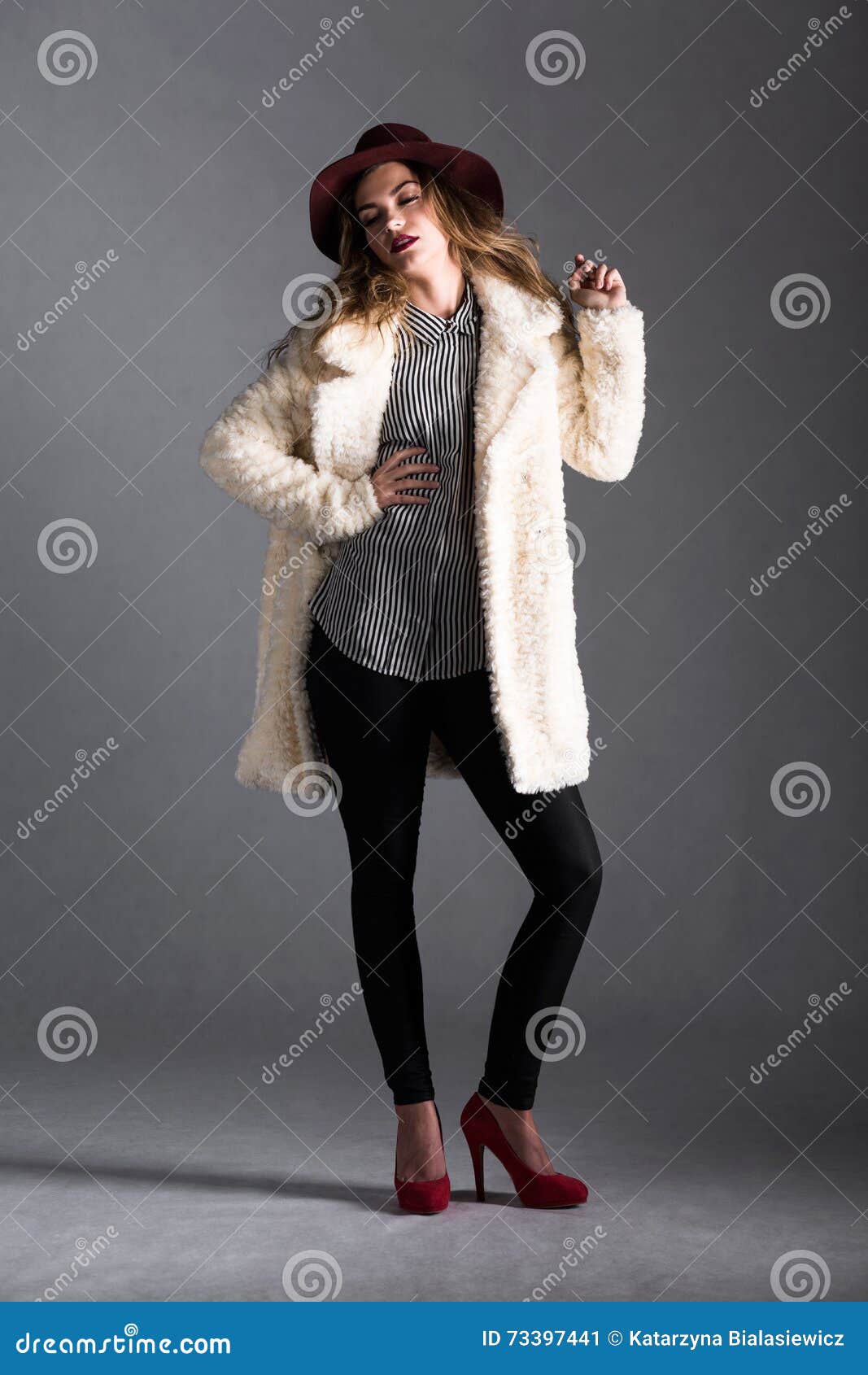 Awesome Look for Awesome Woman Stock Image - Image of blogger, shoot ...