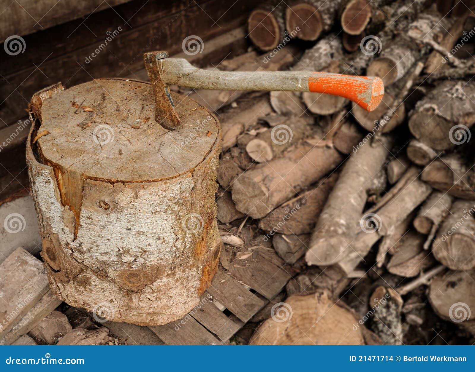 Axe and chopping block stock photo. Image of danger, block - 21471714