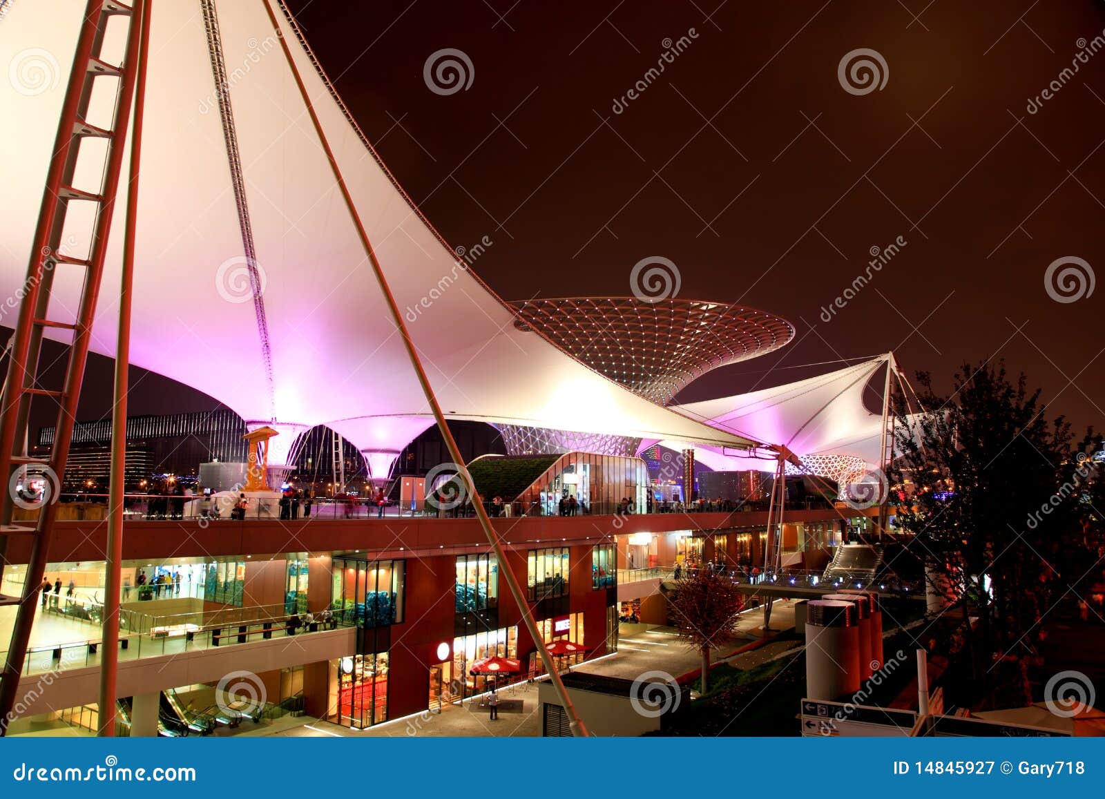 The Axis of the Expo at World Expo in Shanghai Editorial Photography ...