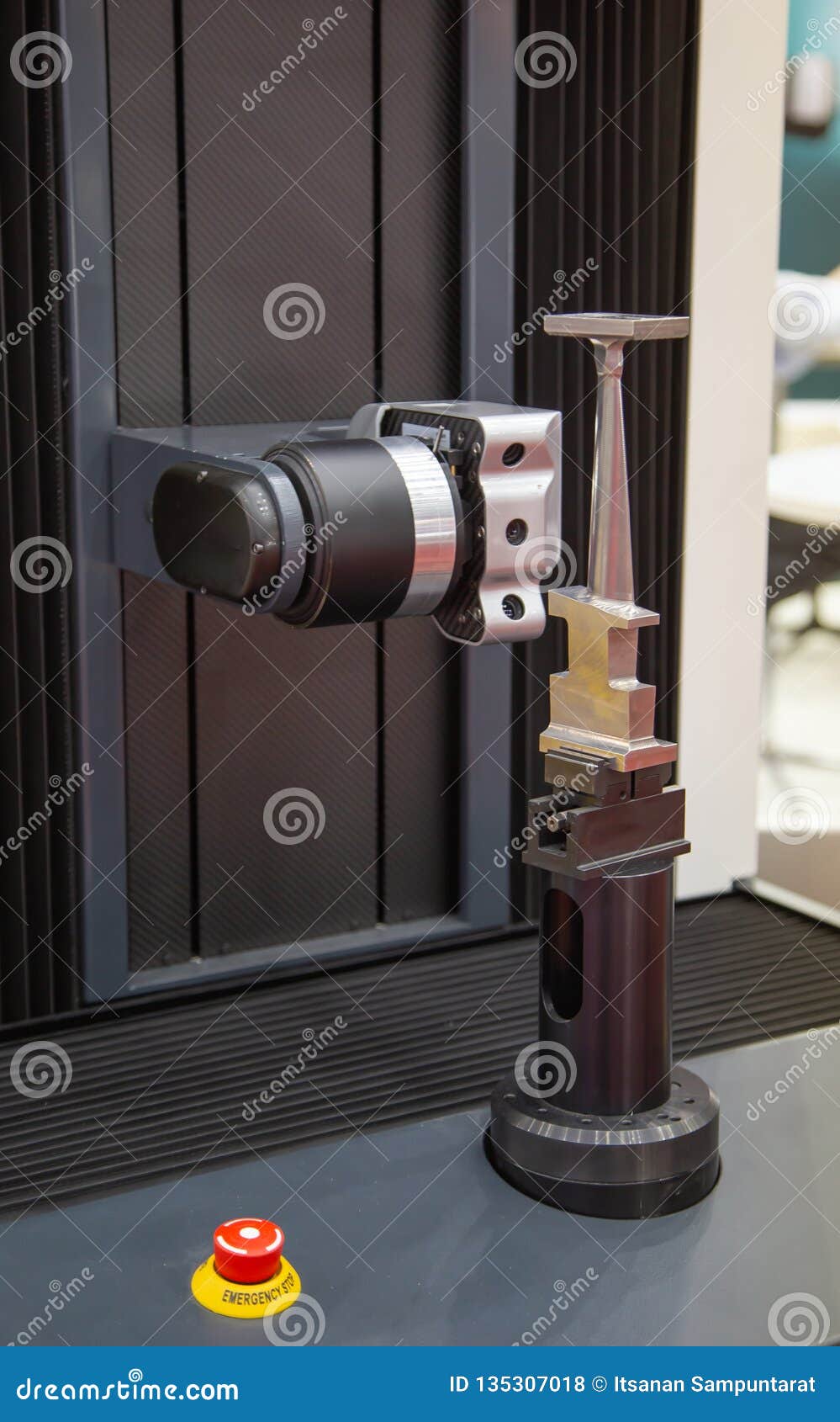 5-axis optical CMM machine stock photo. Image of plant - 135307018