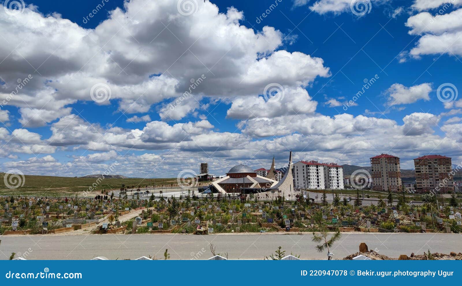 Ay Yildiz Mosque Sivas Turkey. Redaktionelles Stockfoto - Bild von ... Ay Yildiz Mosque Sivas Turkey. Redaktionelles Stockfoto - Bild von ...
