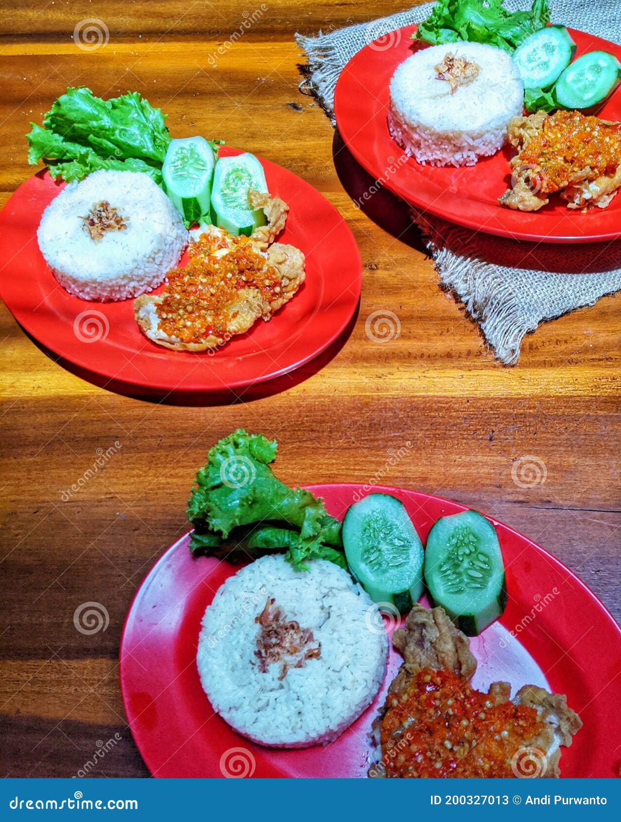 AYAM GEPREK stock image. Image of ayam, japlak, sambal - 200327013