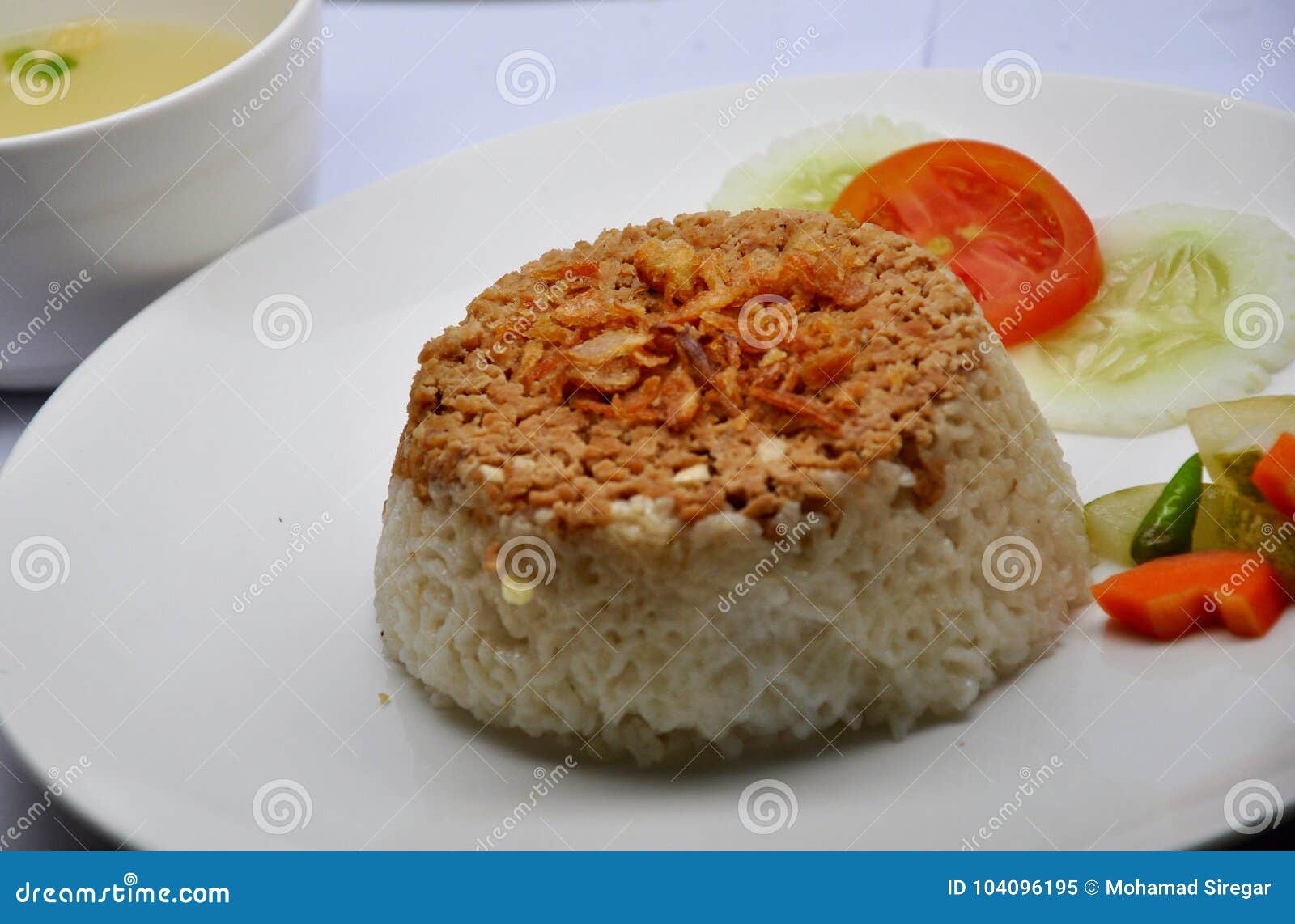 Ayam Nasi Tim stockbild. Bild von huhn, nahrung, teller - 104096195