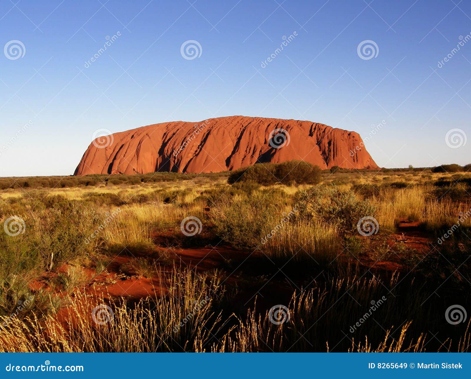 Ayers rock (Uluru) editorial stock image. Image of aboriginal - 8265649