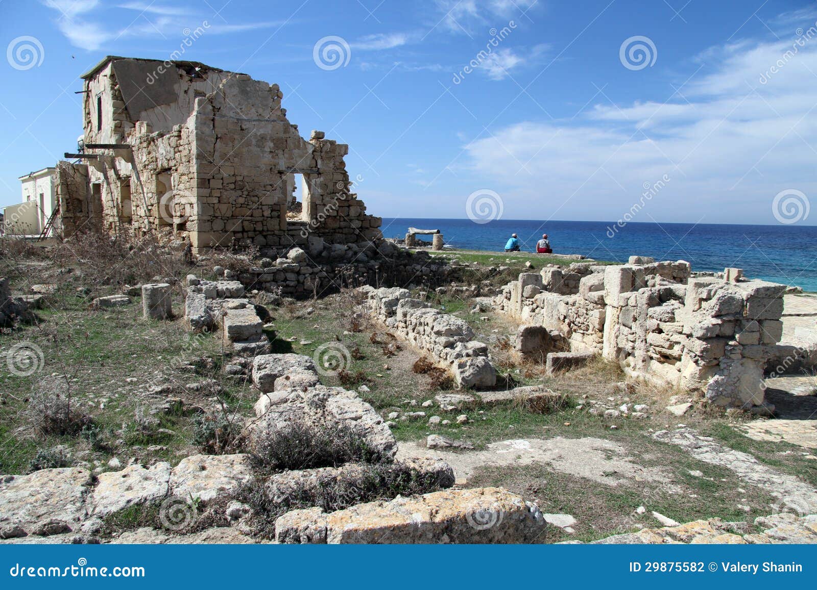 Ayios Philion photo stock. Image du touriste, côte, christianisme ...