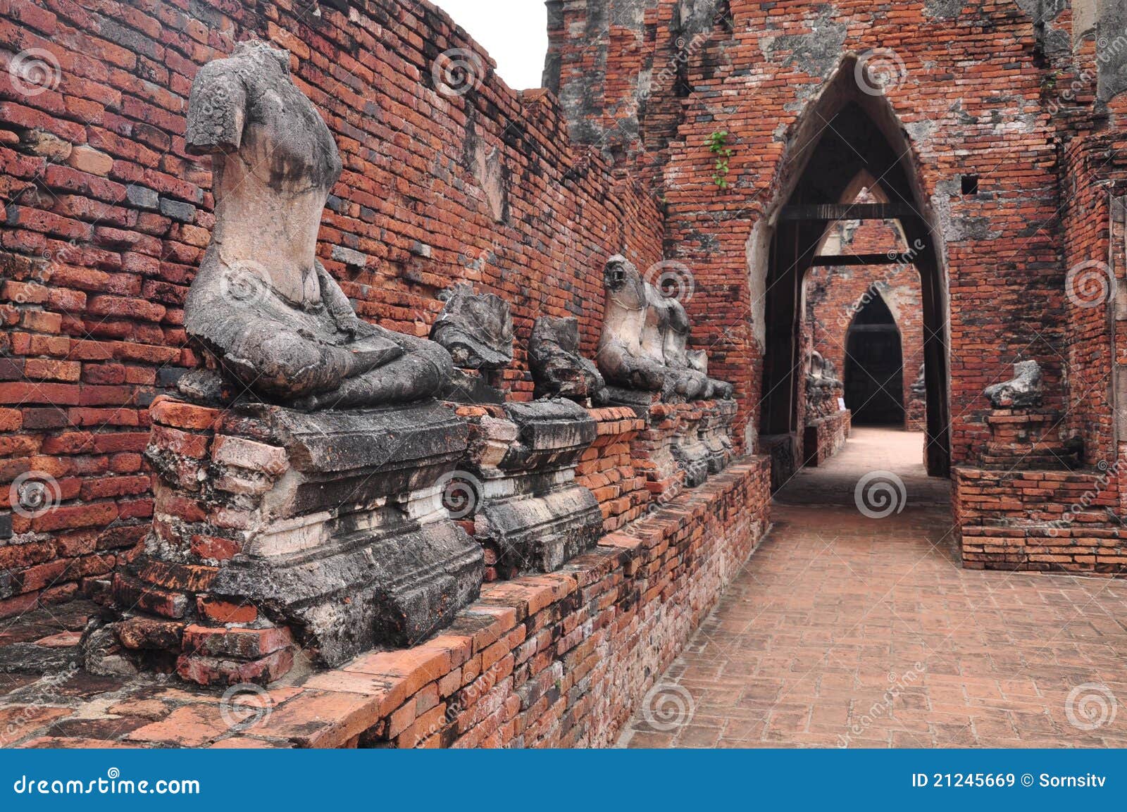 Ayudthaya Temple stock image. Image of brick, monk, heritage - 21245669