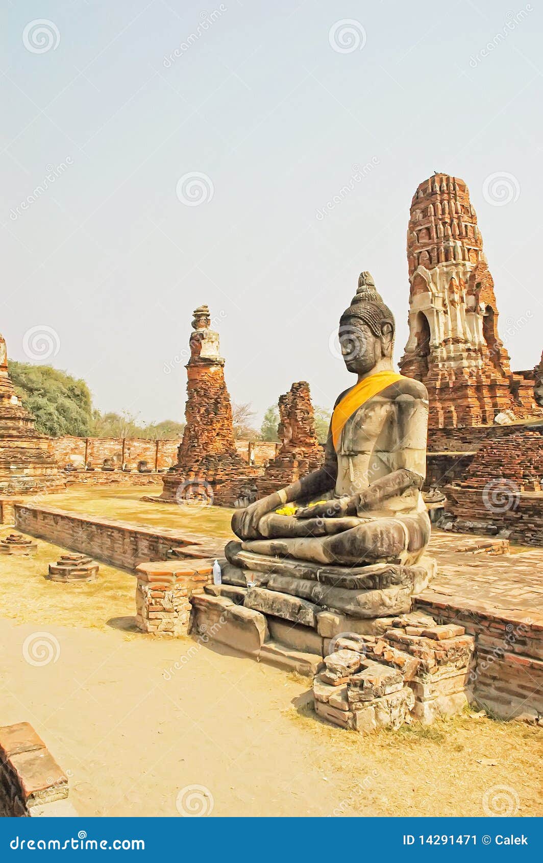 Ayutthaya stock image. Image of building, pray, ayuthaya - 14291471