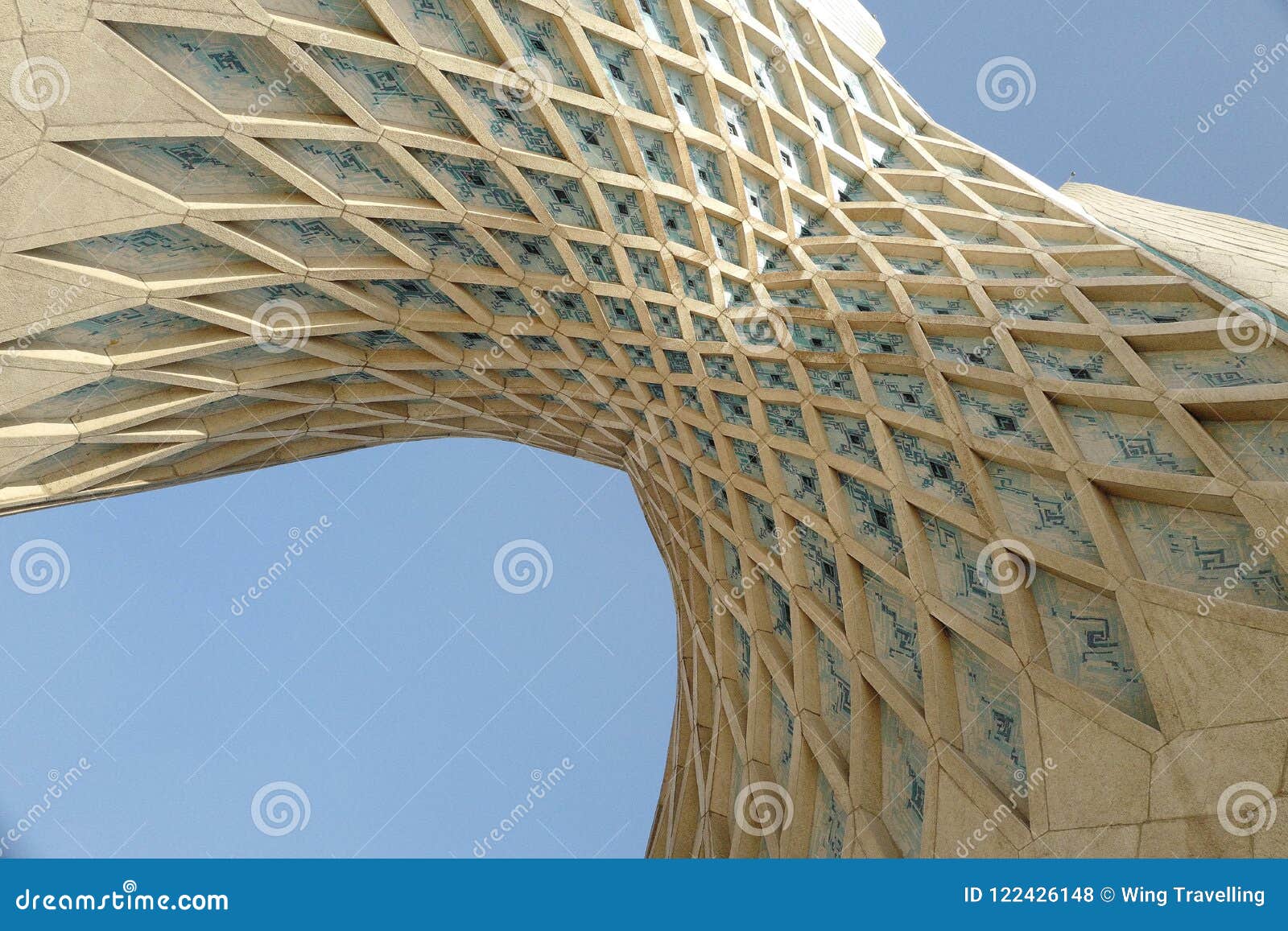 Azadi tower in Tehran editorial stock photo. Image of middle - 122426148