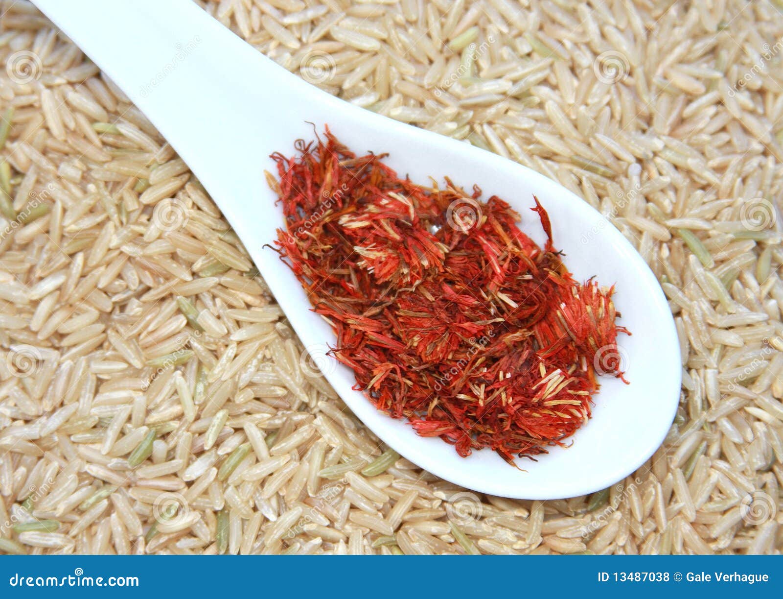 Azafrán y arroz foto de archivo. Imagen de cocina, visualizado - 13487038