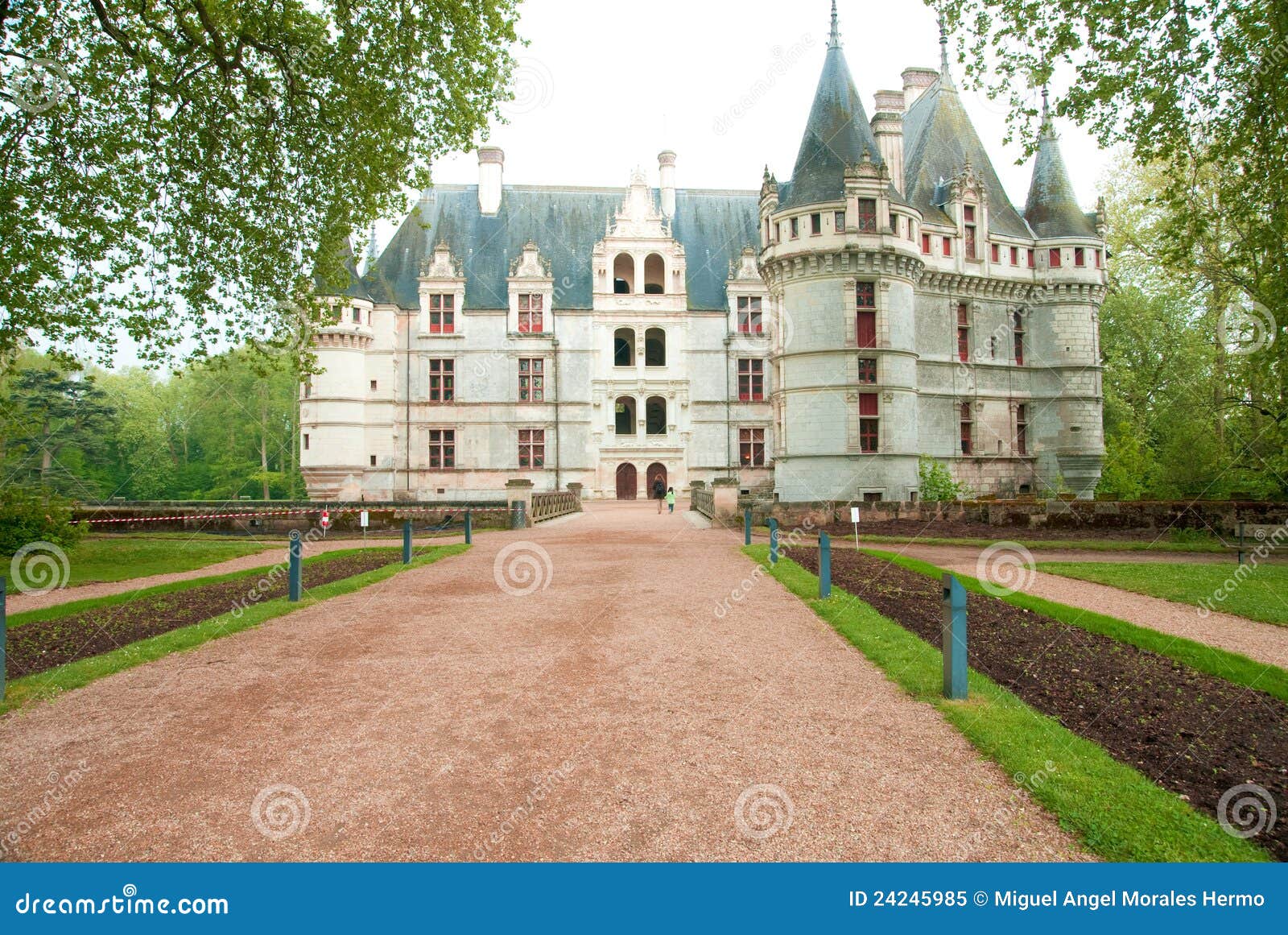 Azay-le-Rideau editorial image. Image of pageantry, france - 24245985