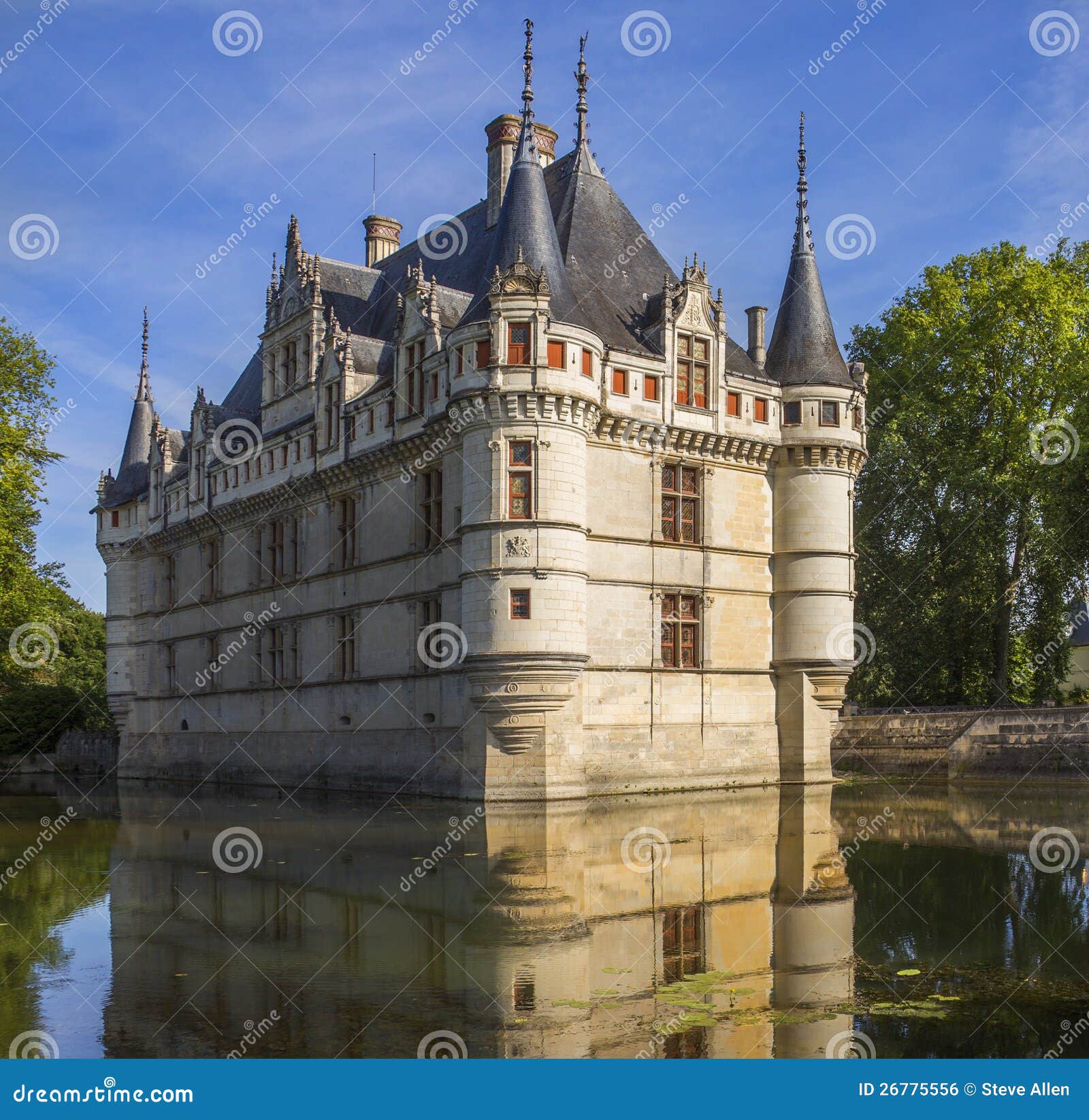 Azay Le Rideau - Loire Valley - Francia Foto de archivo - Imagen de ...