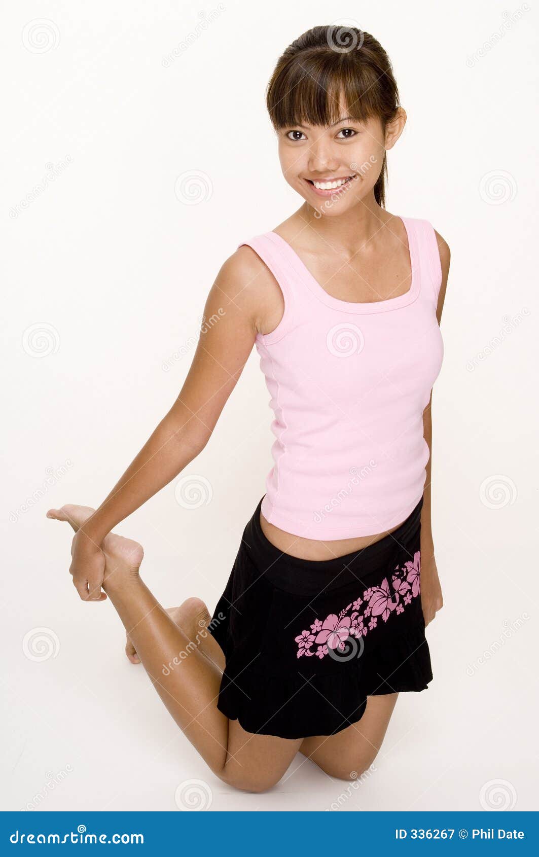 Aziaat in Roze 17 stock afbeelding. Image of paardenstaart - 336267