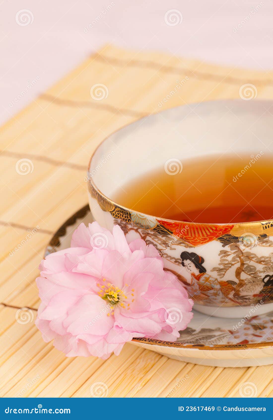 Aziaat Themed Het Stilleven Van De Lijst Van De Thee Stock Afbeelding ...